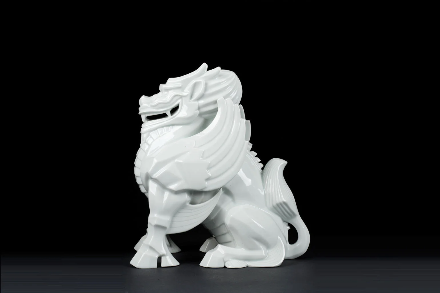 Sakaida Kakiemon XII, Porcelain Kirin — KAGEDO JAPANESE ART