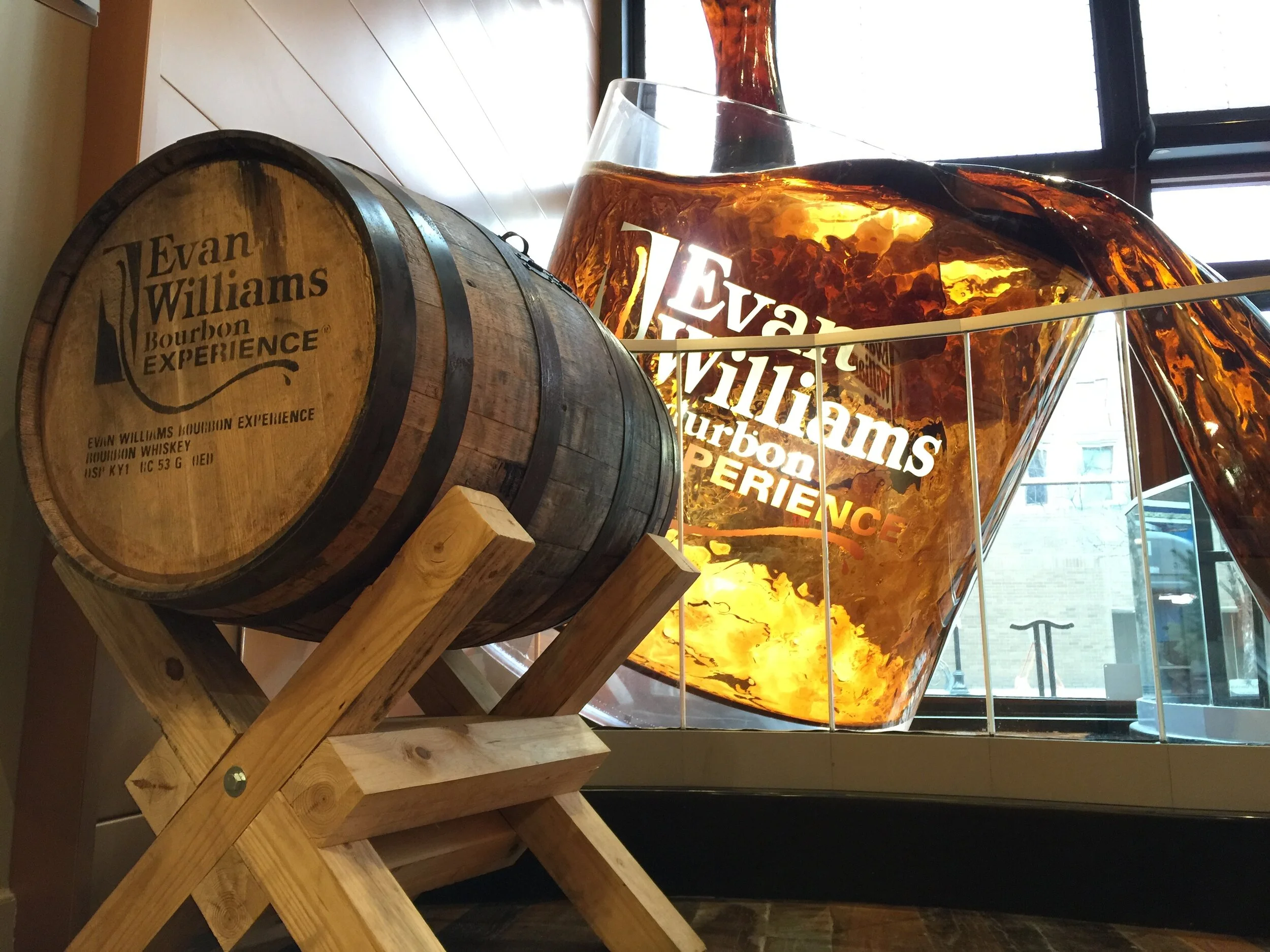 EVAN WILLIAMS IN LOUISVILLE — "WHISKEY JEAN" MICHALAK - CTIS, TMP