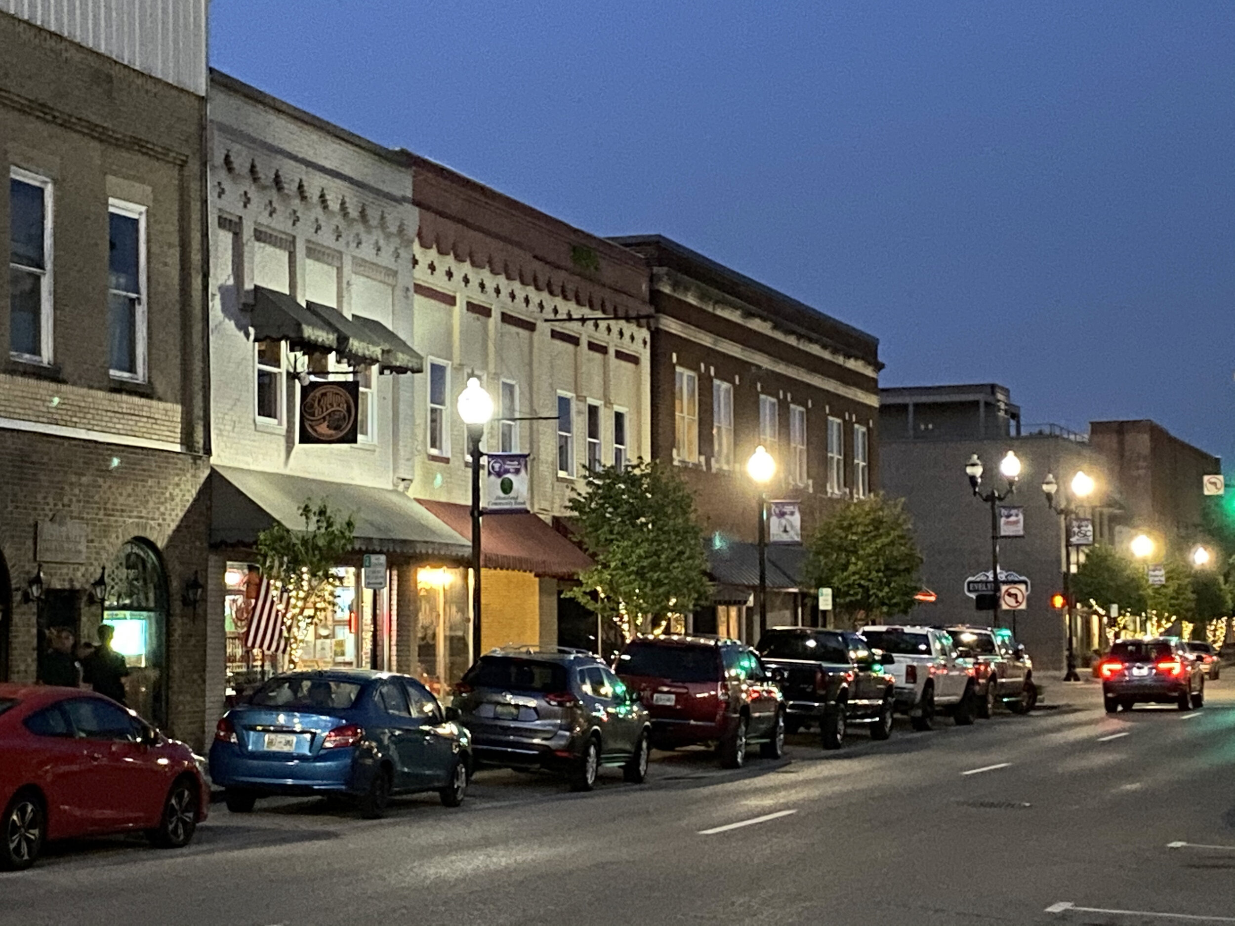 Collins River BBQ & Cafe