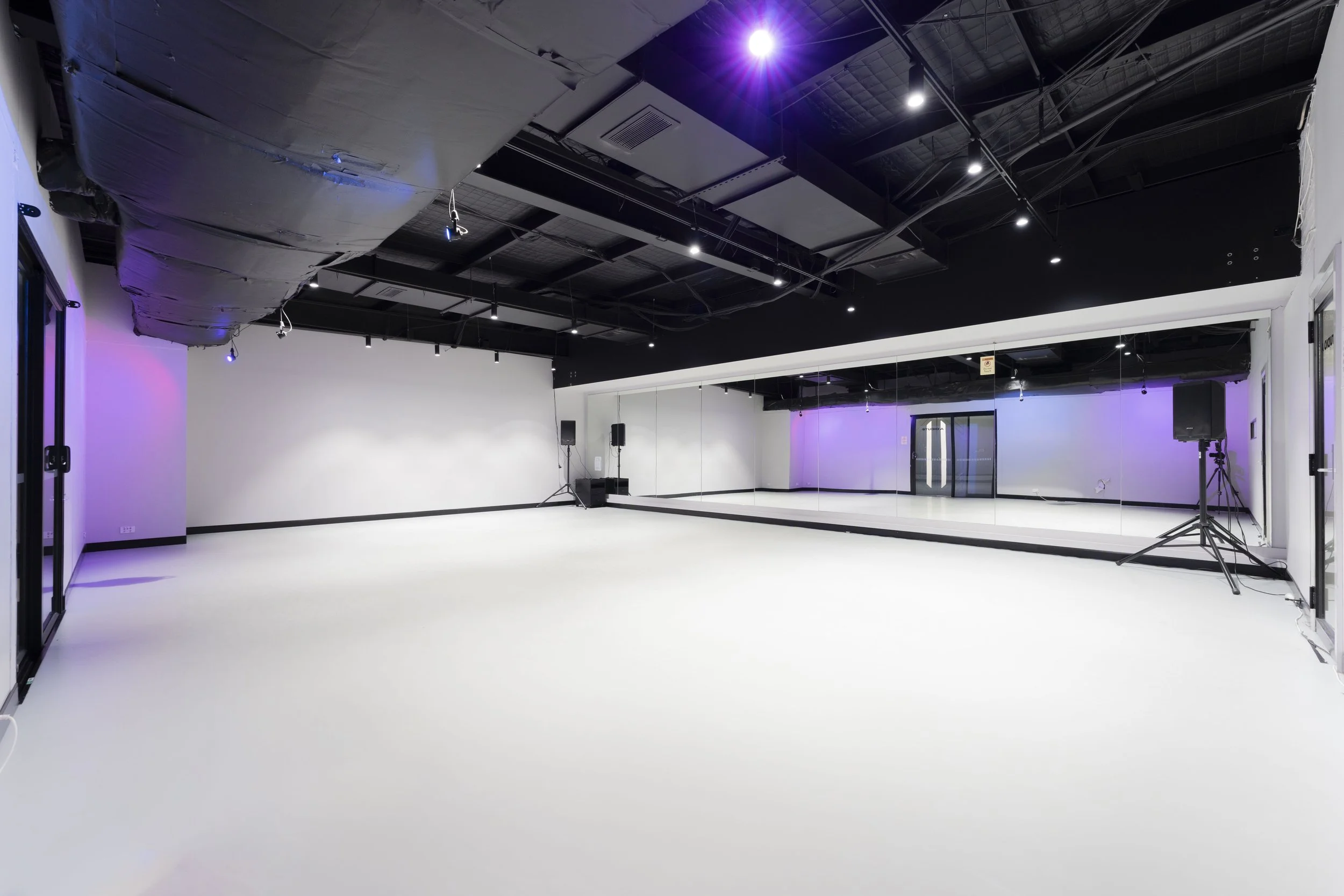 IMI Dance Studio - Come to Dance. Learn to Grow