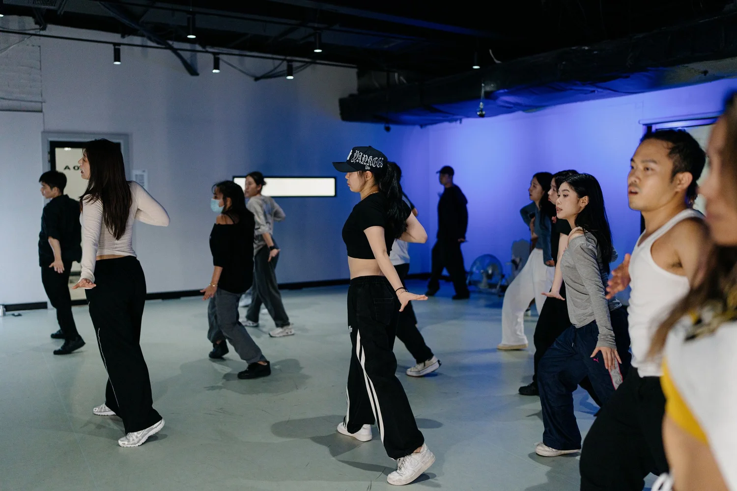 IMI Dance Studio - Come to Dance. Learn to Grow