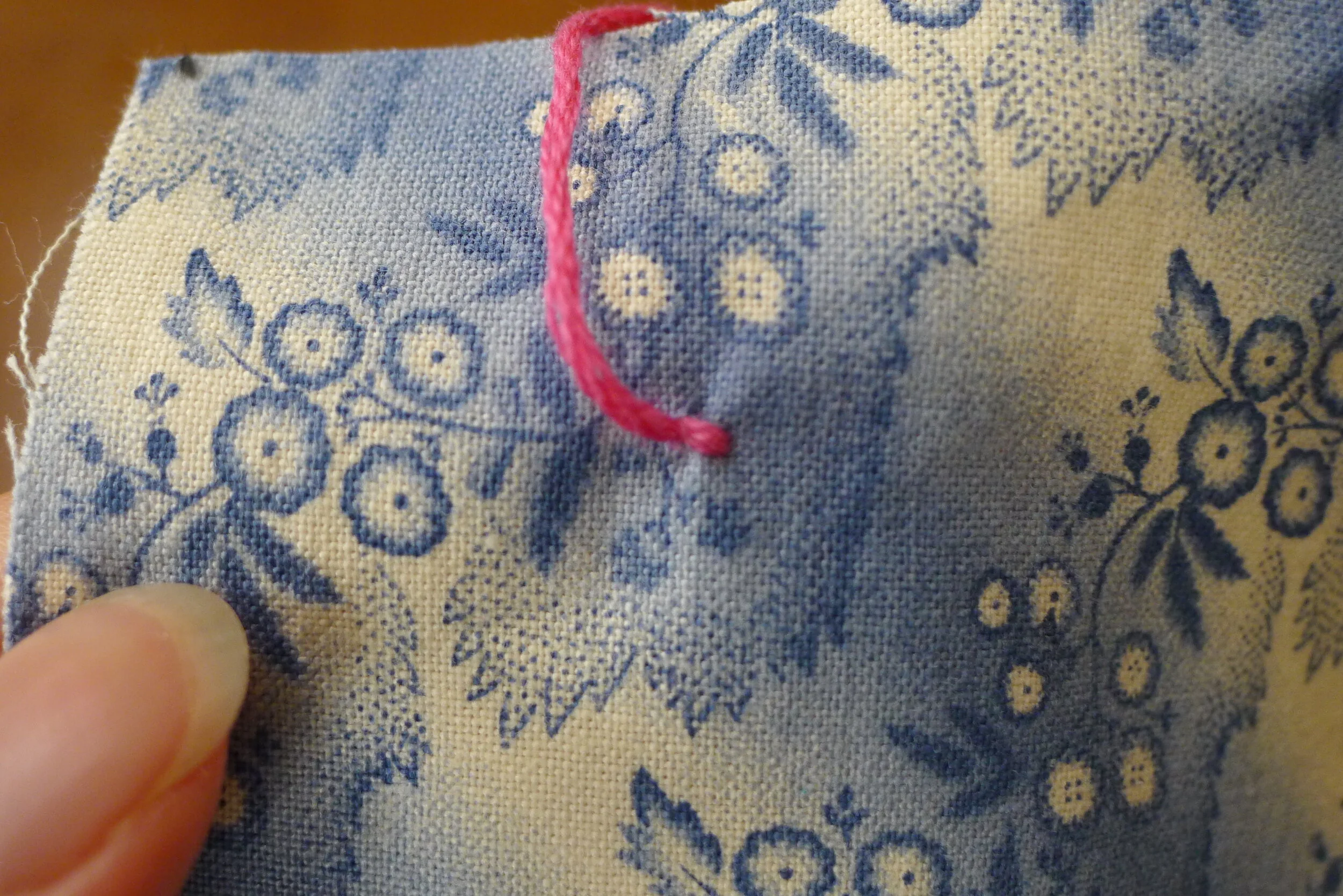 Broderie Anglaise Tutorial — Crafting Communities