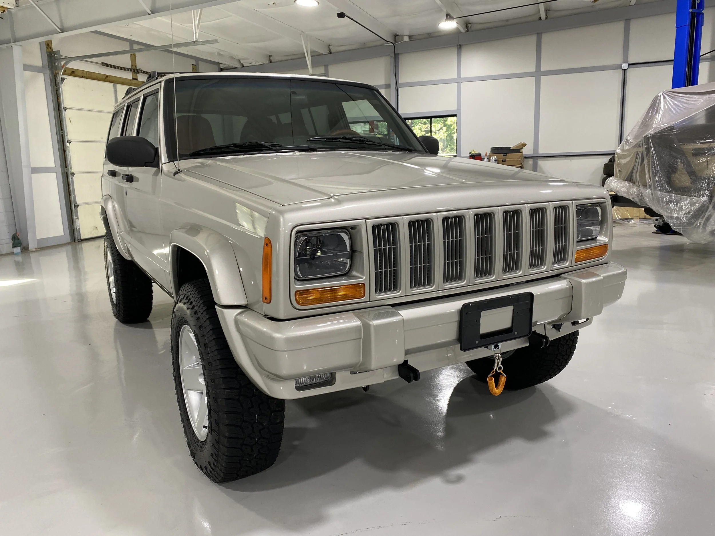 Jeep Cherokee XJ Sport - Limited - Classic For Sale — Davis AutoSports