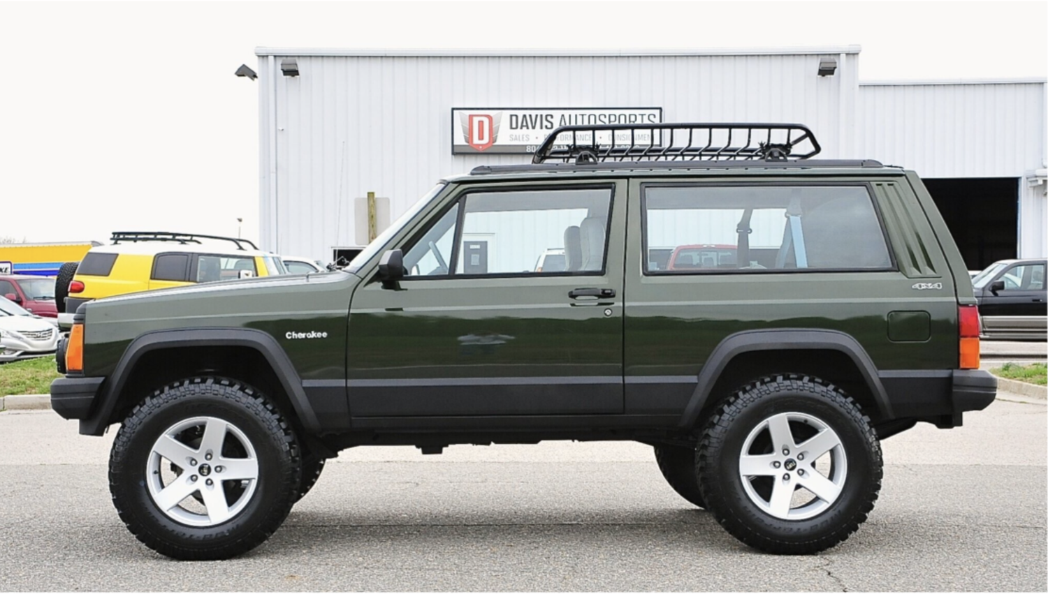 Lifted Cherokee Sport XJ For Sale - Lifted Jeep Cherokee - Built Jeep ...