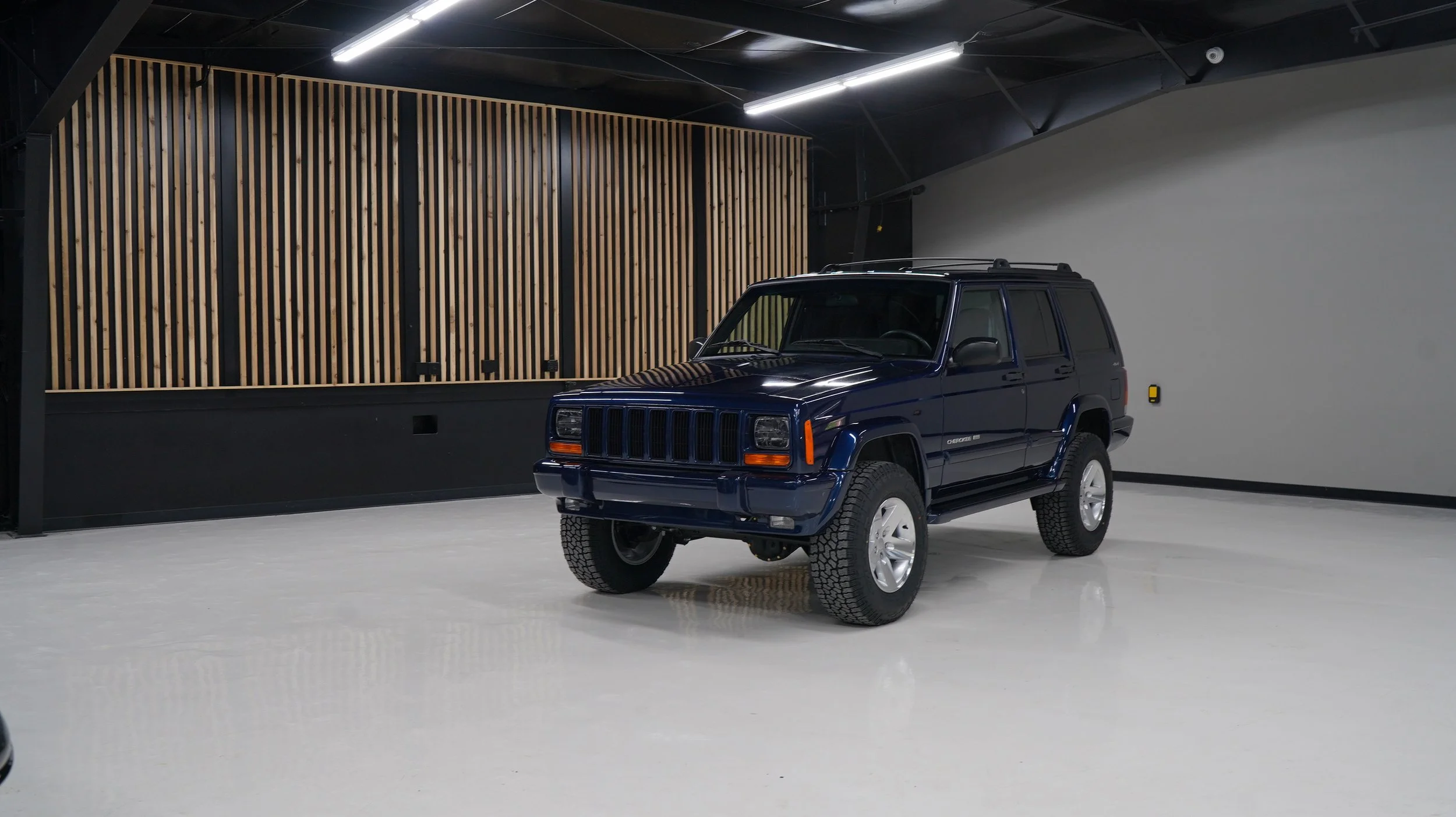Jeep Cherokee XJ Sport - Limited - Classic For Sale — Davis AutoSports