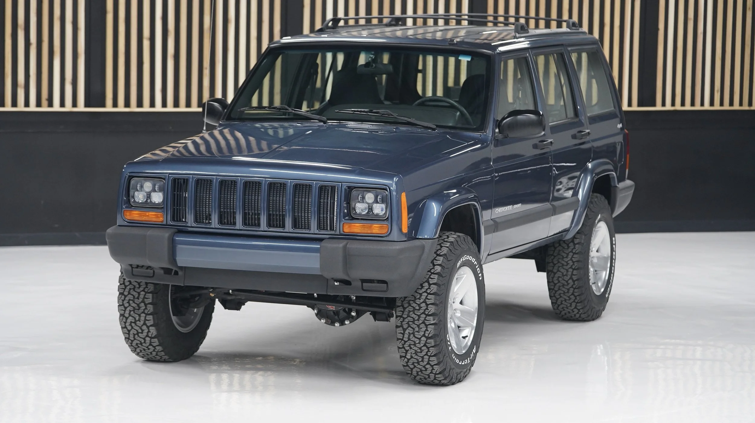 Jeep Cherokee XJ Sport - Limited - Classic For Sale — Davis AutoSports