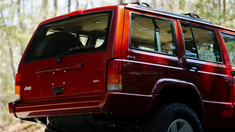 Cherokee XJ Sport — Davis AutoSports