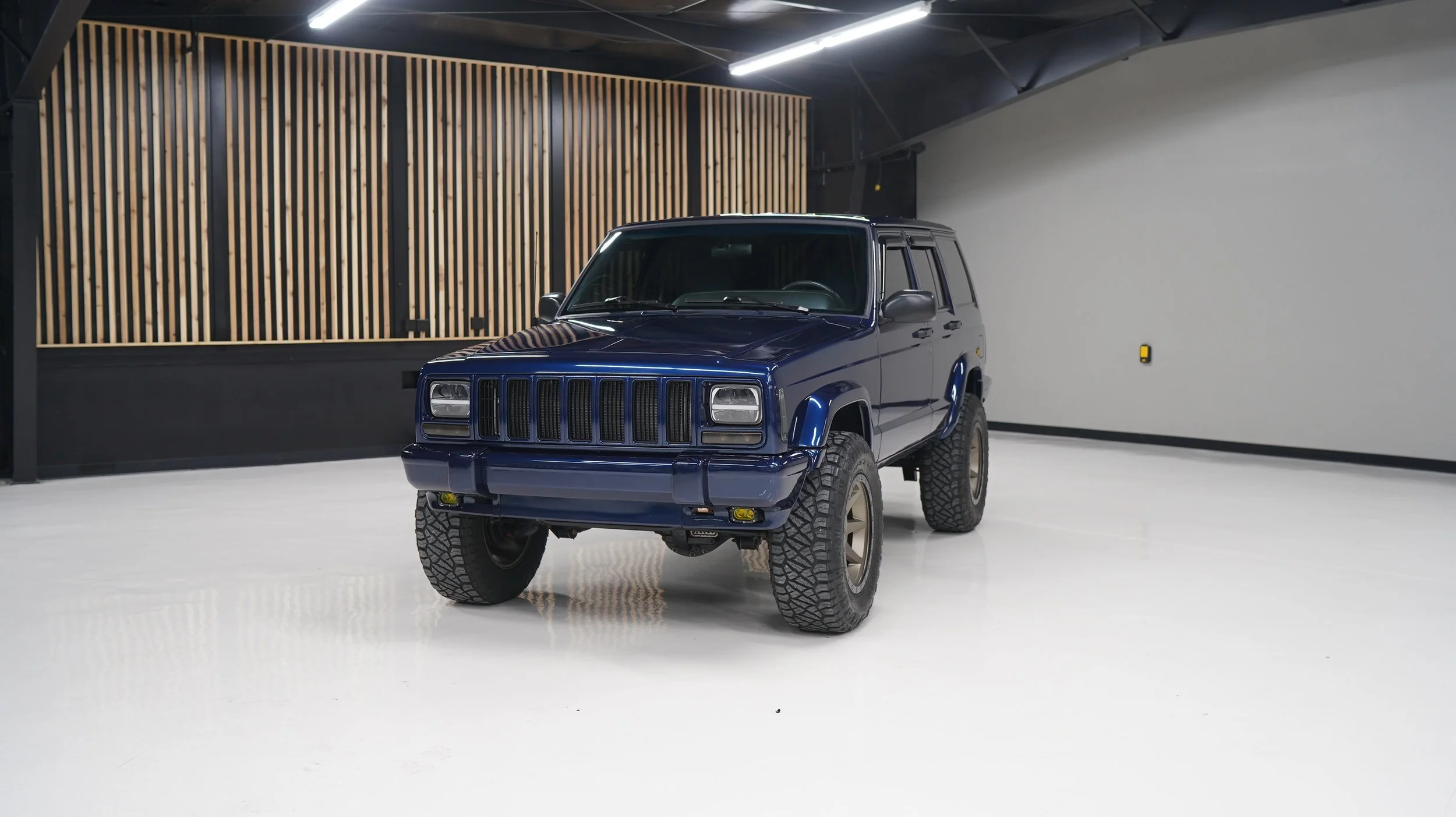 Jeep Cherokee XJ Sport - Limited - Classic For Sale — Davis AutoSports