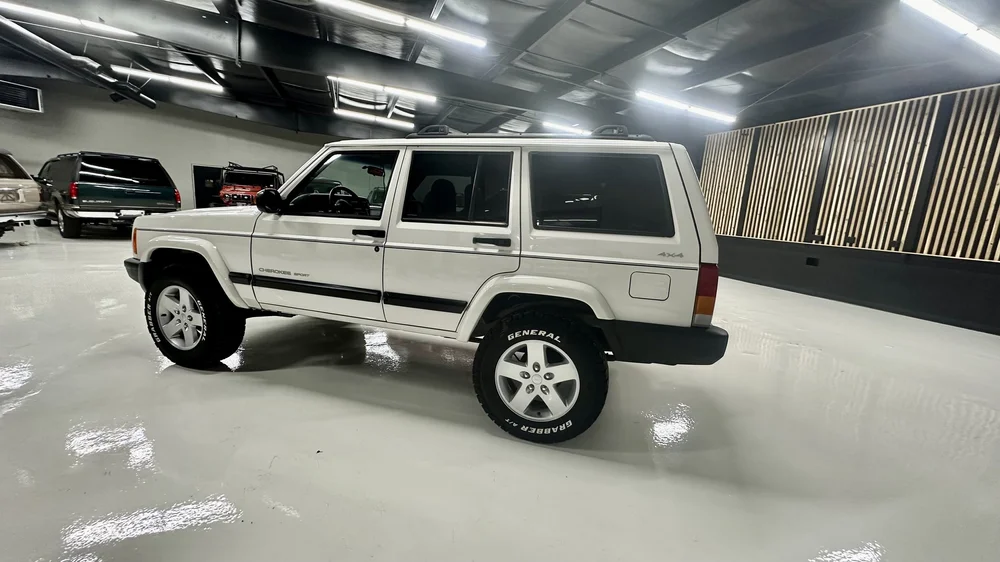 Cherokee XJ Sport — Davis AutoSports
