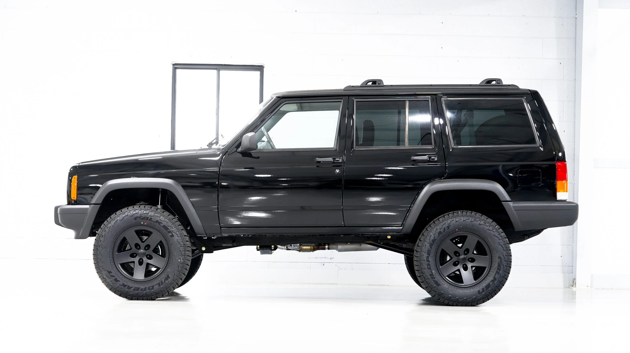 Jeep Cherokee XJ Sport - Limited - Classic For Sale — Davis AutoSports