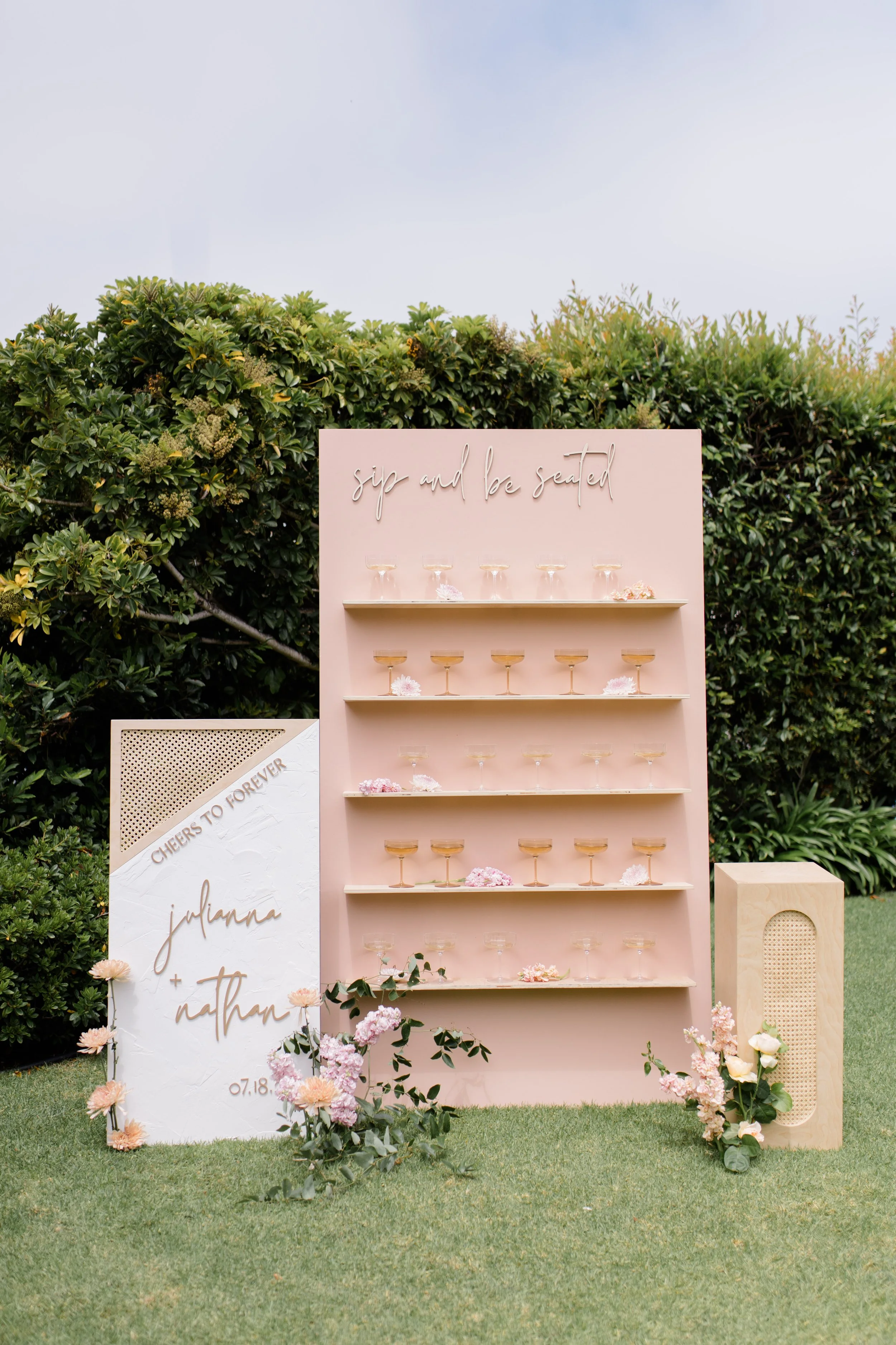 San Diego Escort Walls Custom For Weddings — Boho Babes