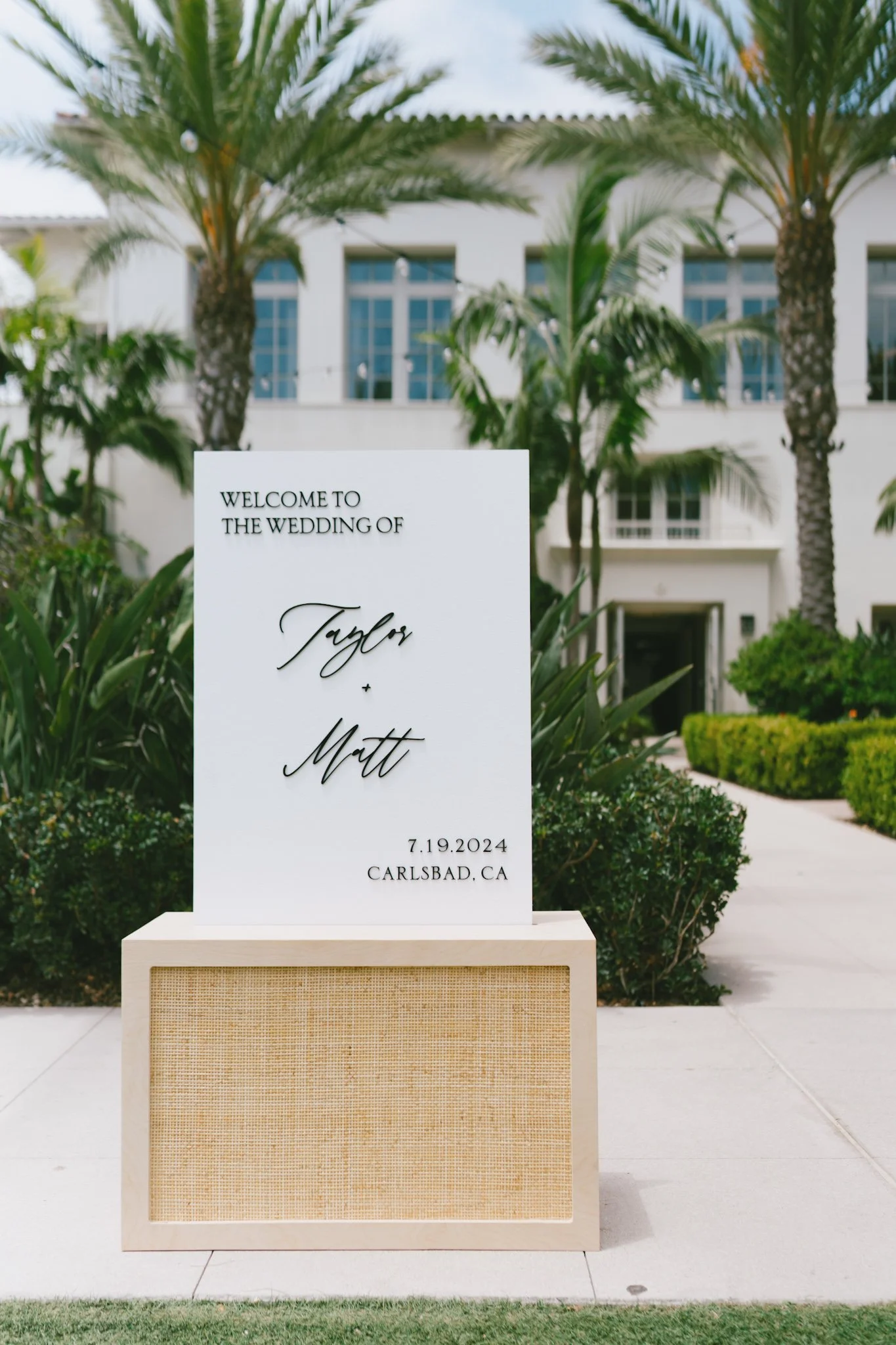 San Diego Escort Walls Custom For Weddings — Boho Babes