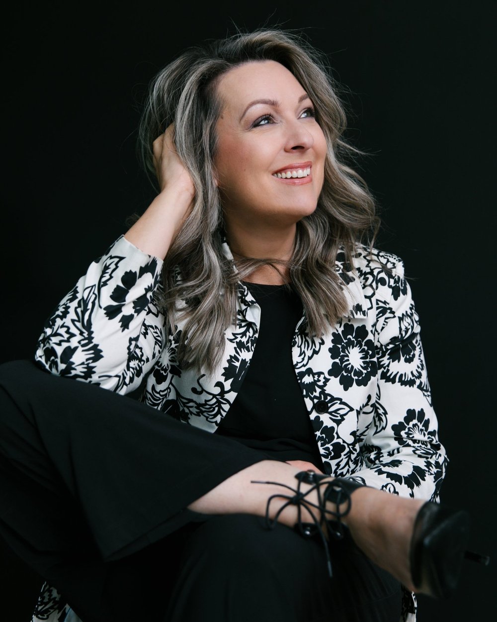 Chantelle Dione - Winnipeg Empowerment Boudoir and Portrait Photographer