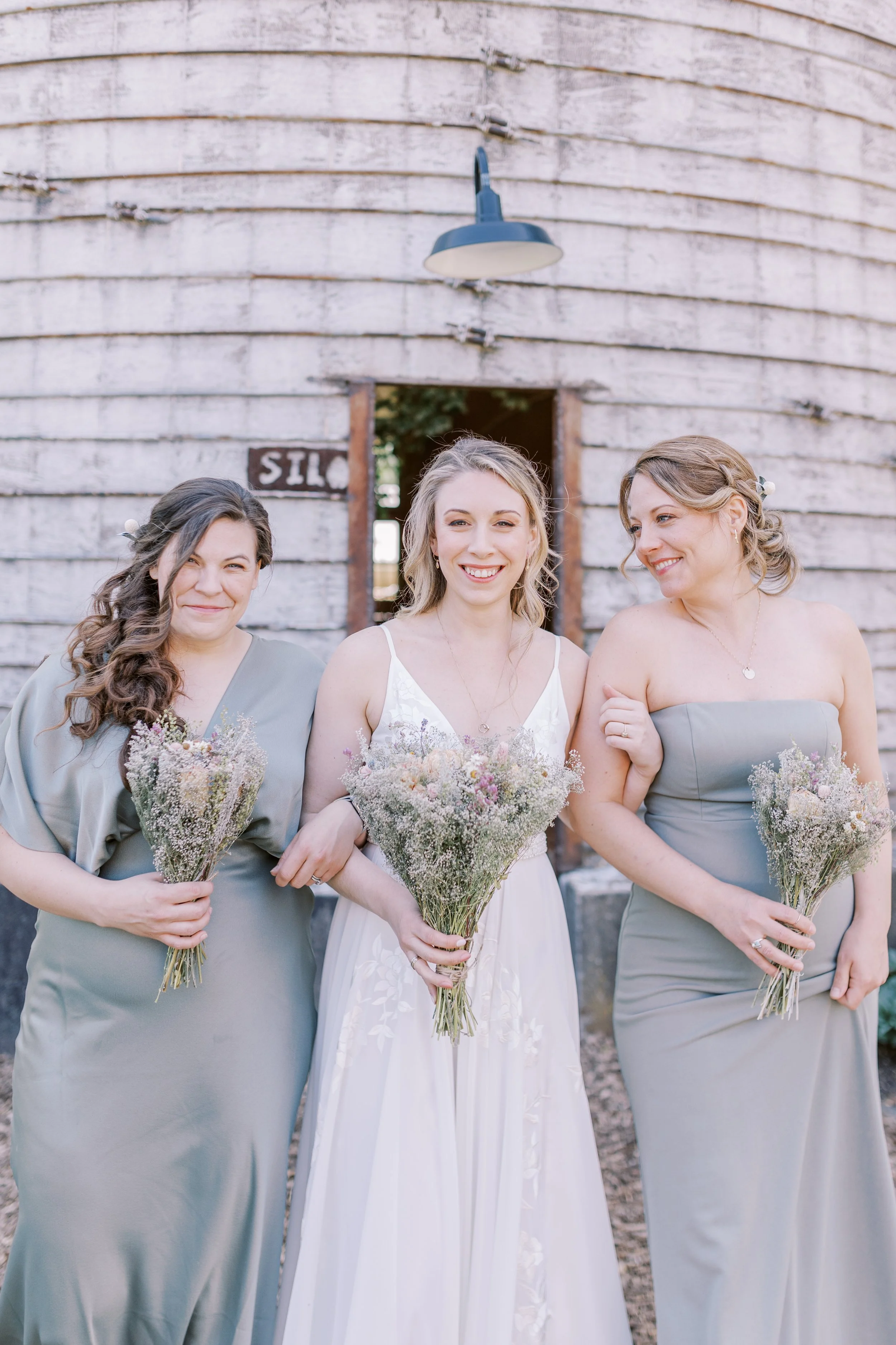 Elyse and Tristian's Wedding at Historic Stonebrook Farm — Laura Gares ...
