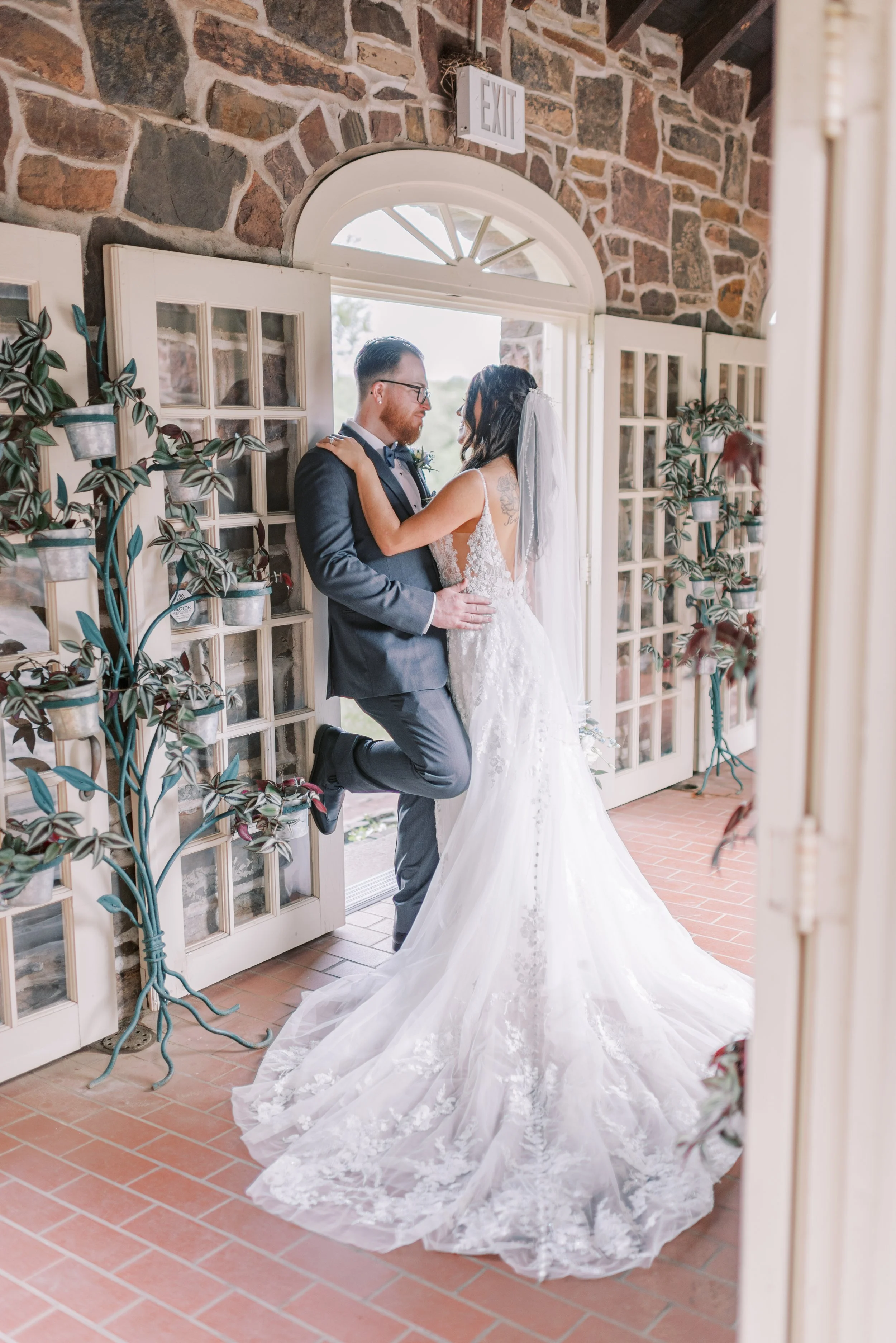 Jessica and Colby's Wedding at Pearl S. Buck Estate — Laura Gares ...