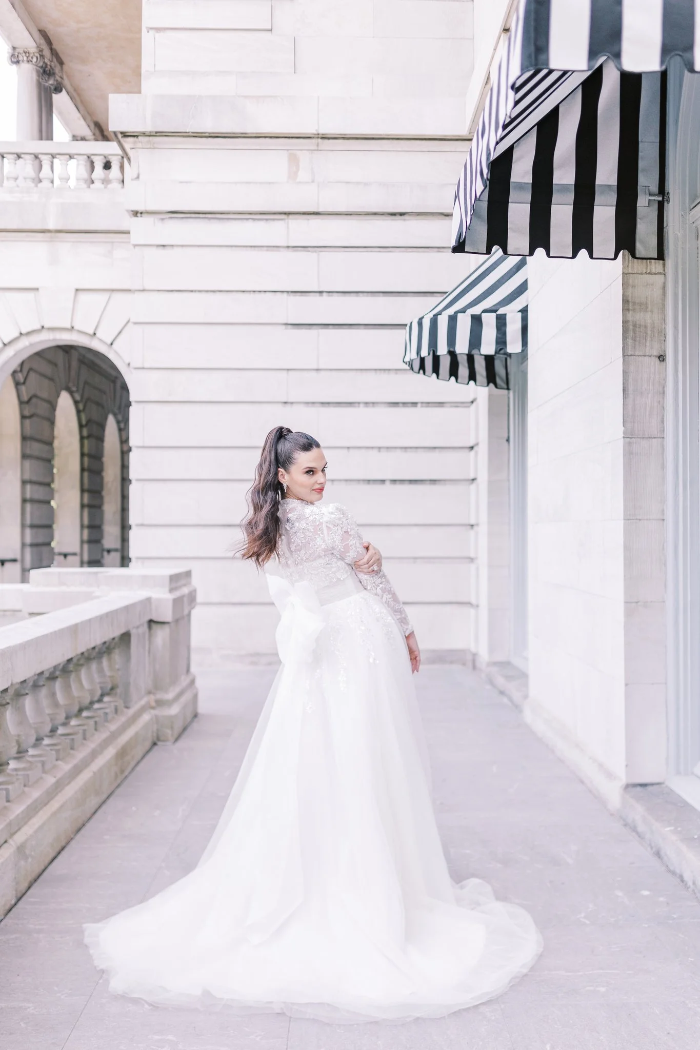 Classic Wedding Inspiration at Elkins Estate — Laura Gares Photography