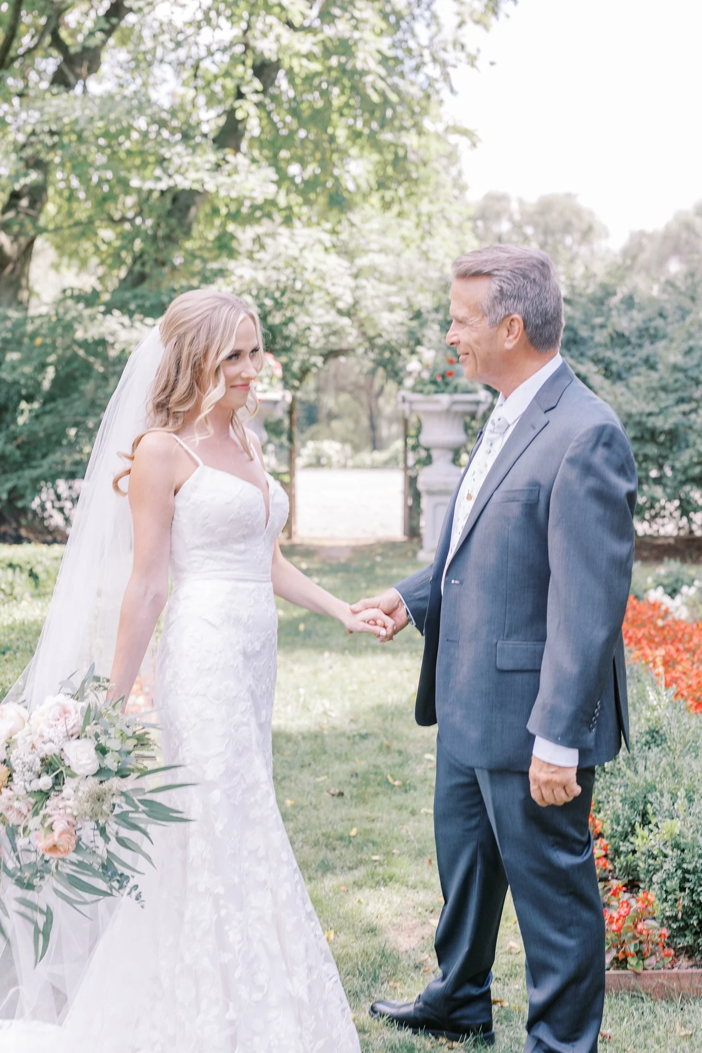 Alyssa and Dante's Wedding at Hotel Du Village in New Hope, PA — Laura ...