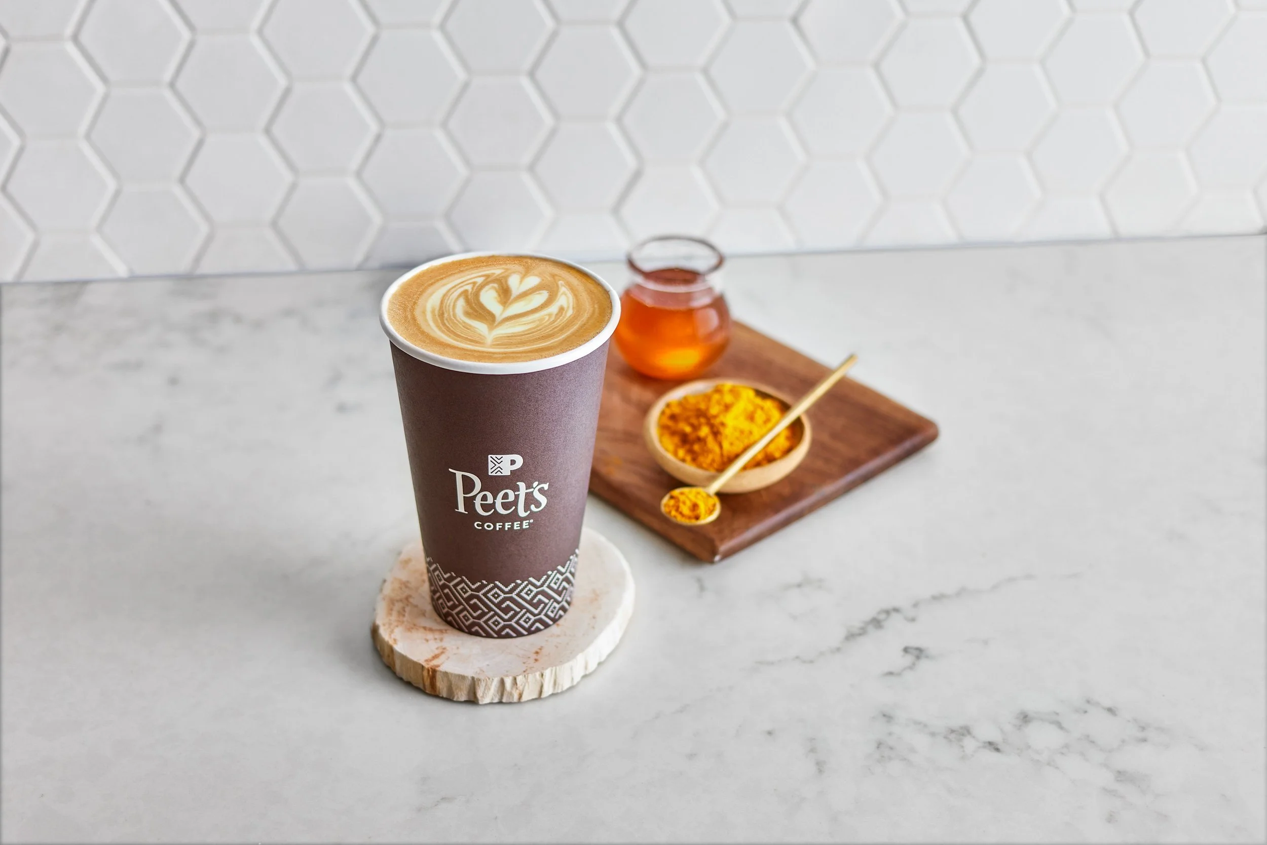 Peet's Coffee Golden Latte - creative coffee photography — Oropesa ...