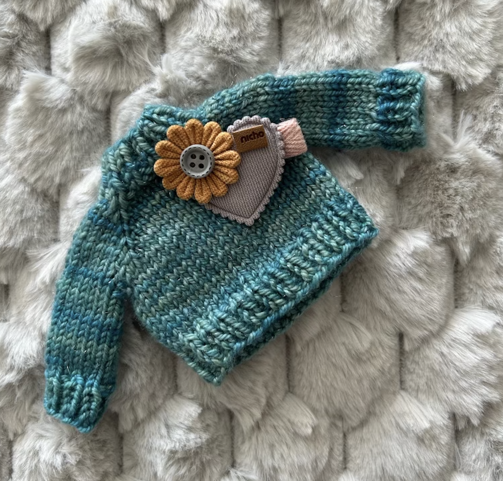 Doll Simple Basic Knit Sweater (Blythe and Barbie) — Knitting House Square