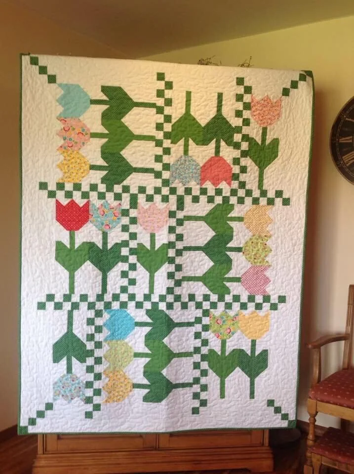 Cotton Daisies Quilt Pattern — Laugh Yourself Into Stitches