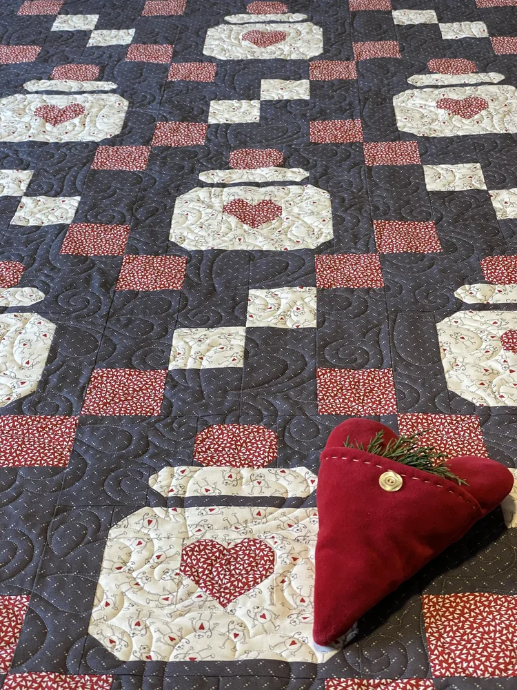 Vintage Lattice Hearts quilt — Laugh Yourself Into Stitches