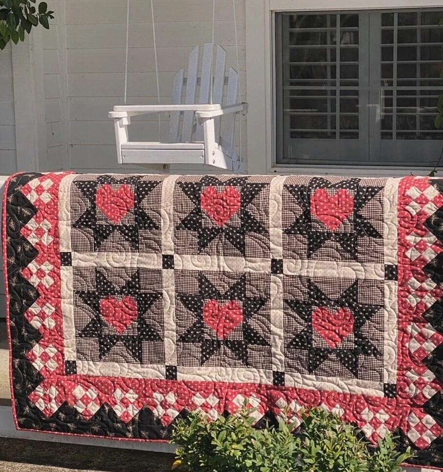 Vintage Lattice Hearts quilt — Laugh Yourself Into Stitches