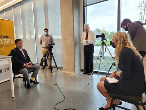 About — Avery Everett