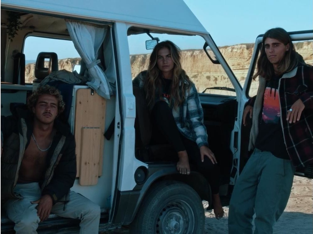 In Between Lines — Curation Hour