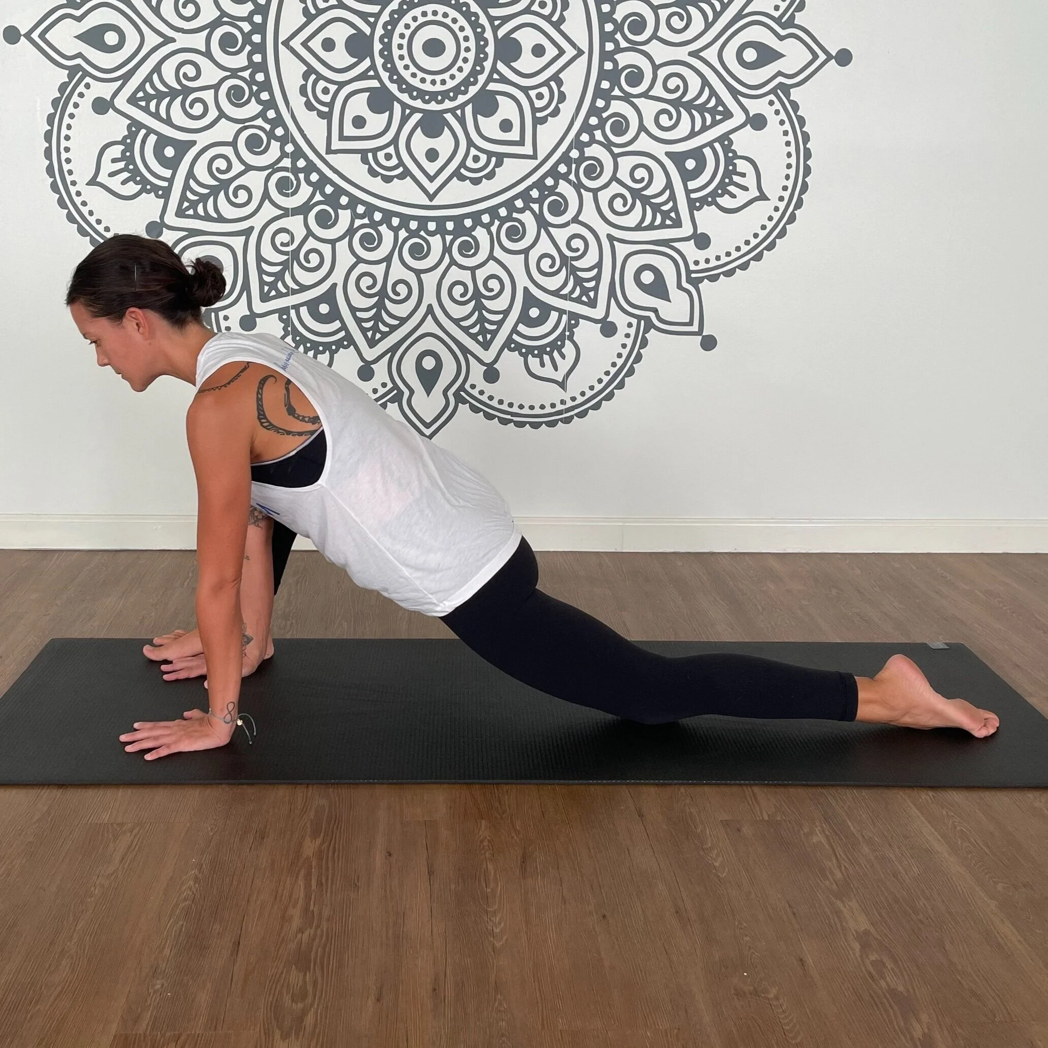 30 Days To Front Splits Challenge: The Ultimate Yoga Guide — Yoga Room ...
