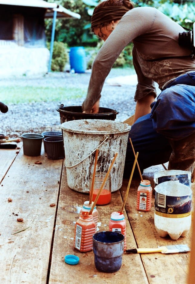 Make Natural Paint From Clay Sue o De Vida Regenerative Living Make Natural Paint From Clay Sue o De Vida Regenerative Living