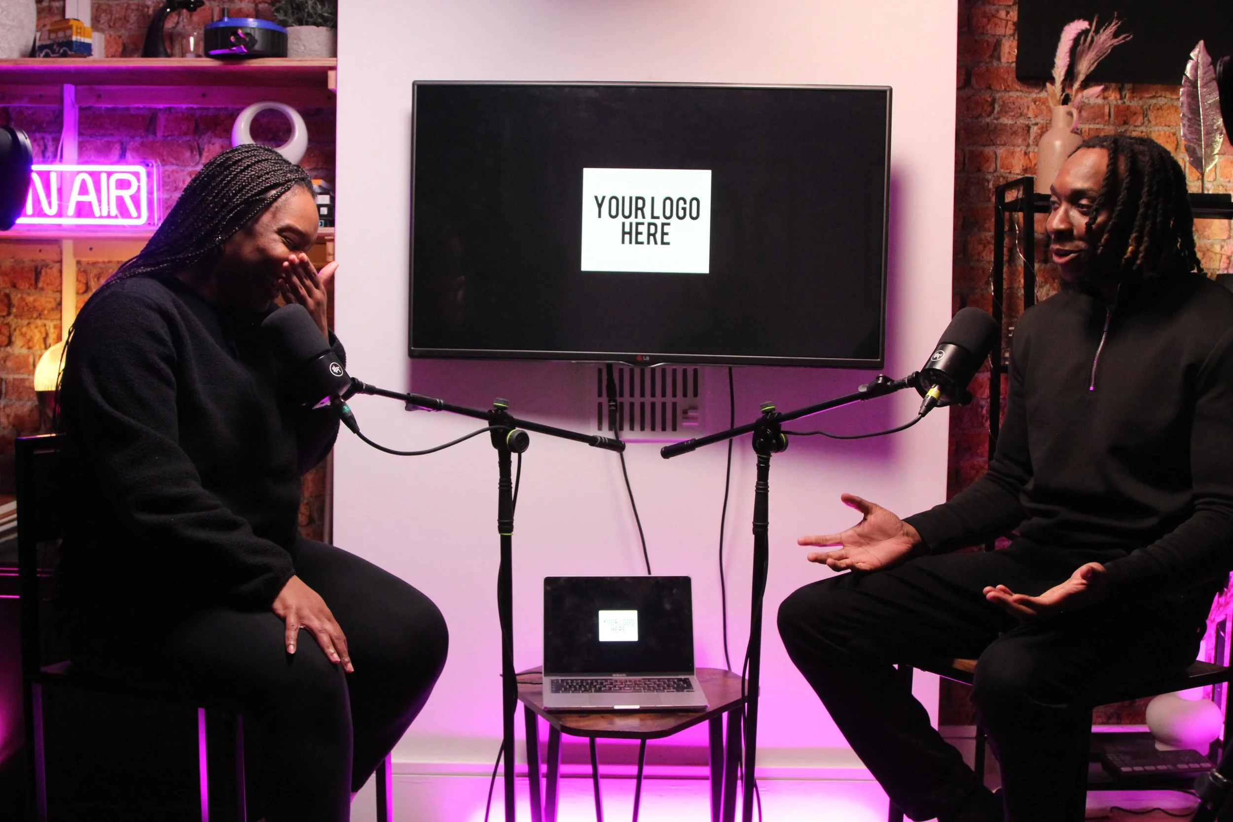 London Podcast Studio | Podcast Recording From £69/hr!