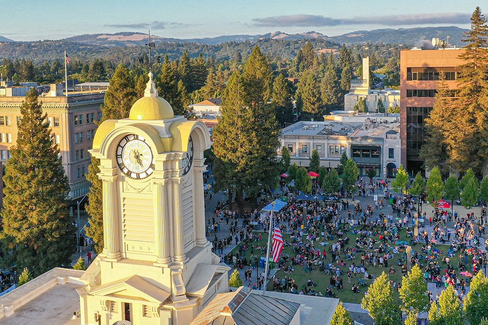 Home [www.arthousesantarosa.com]