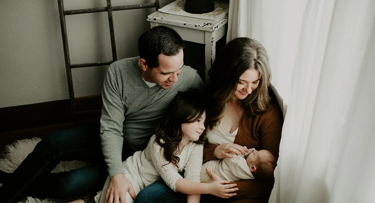 Autumn Waldman Photography - Nebraska Newborn and Family Photographer