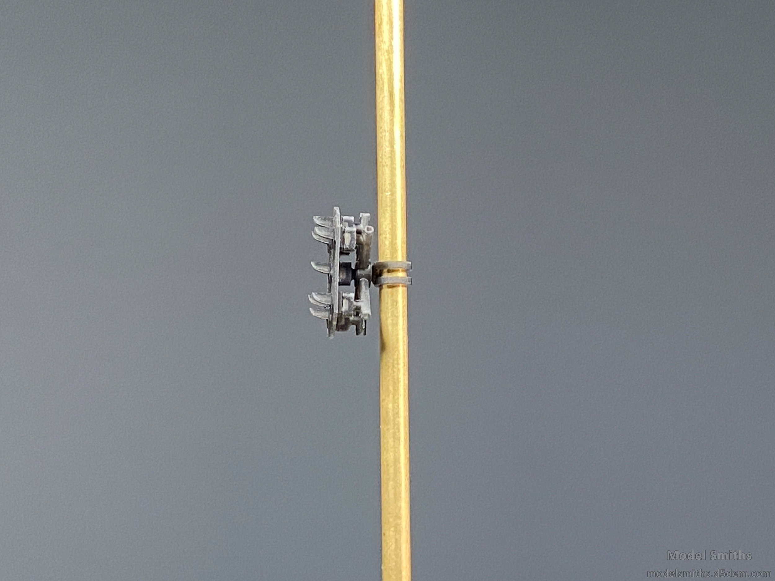 HO Scale PL Signal Trackside Mast Kit — D5 DEM Model Smiths