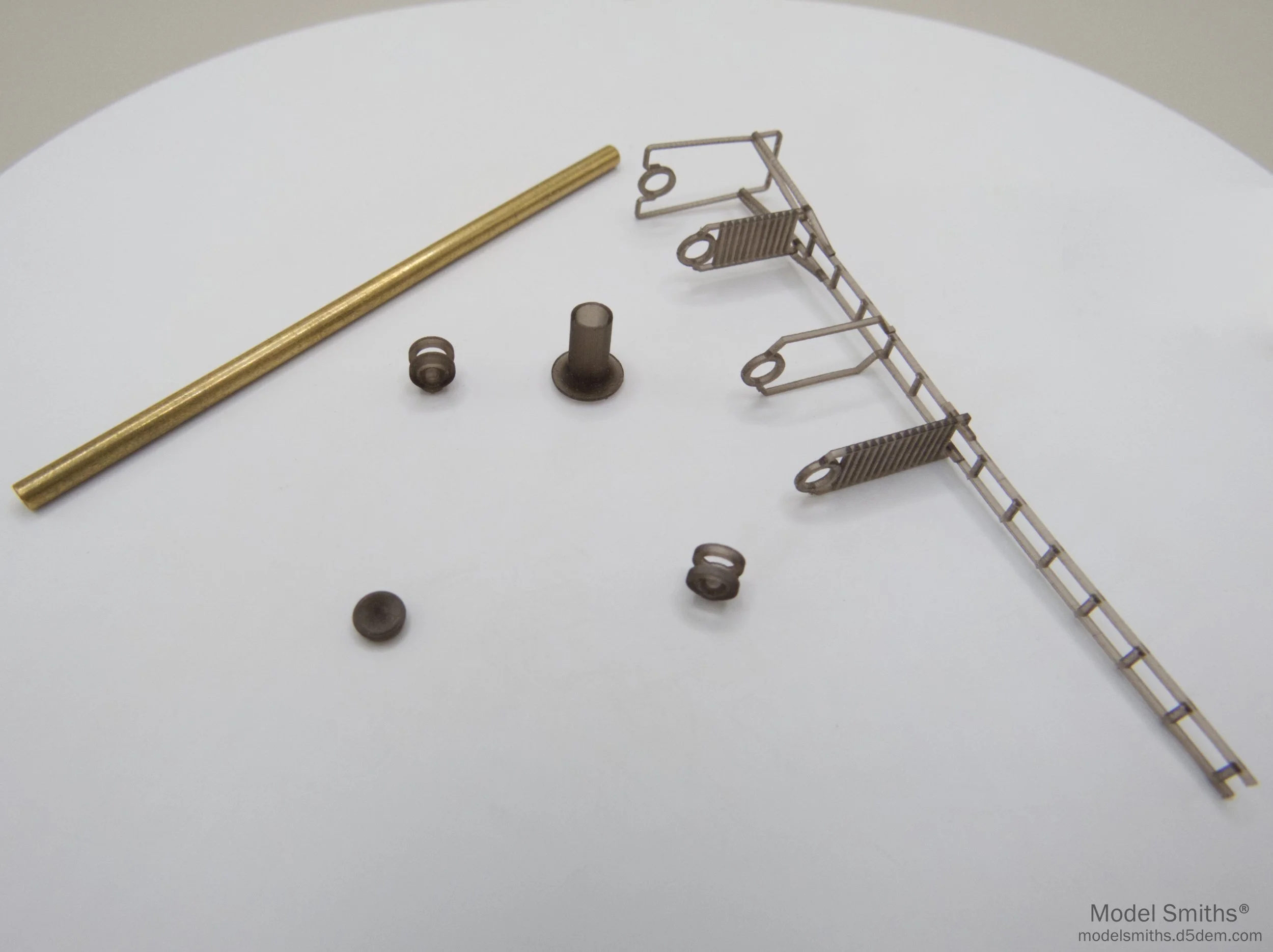 Pedestal & Dwarf Signal Interface Module — D5 DEM Model Smiths