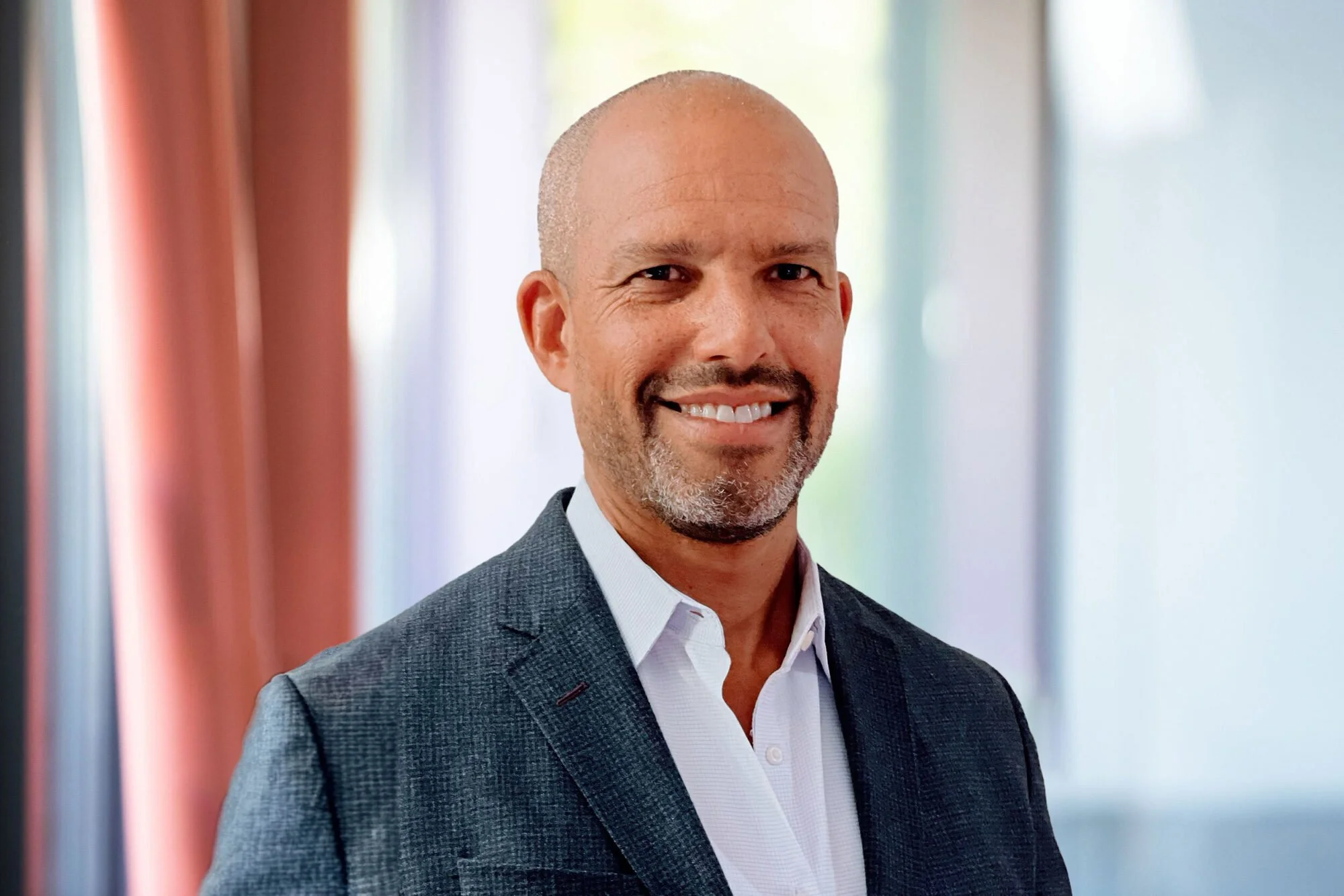 A global team that’s always connected — SR One Capital Management