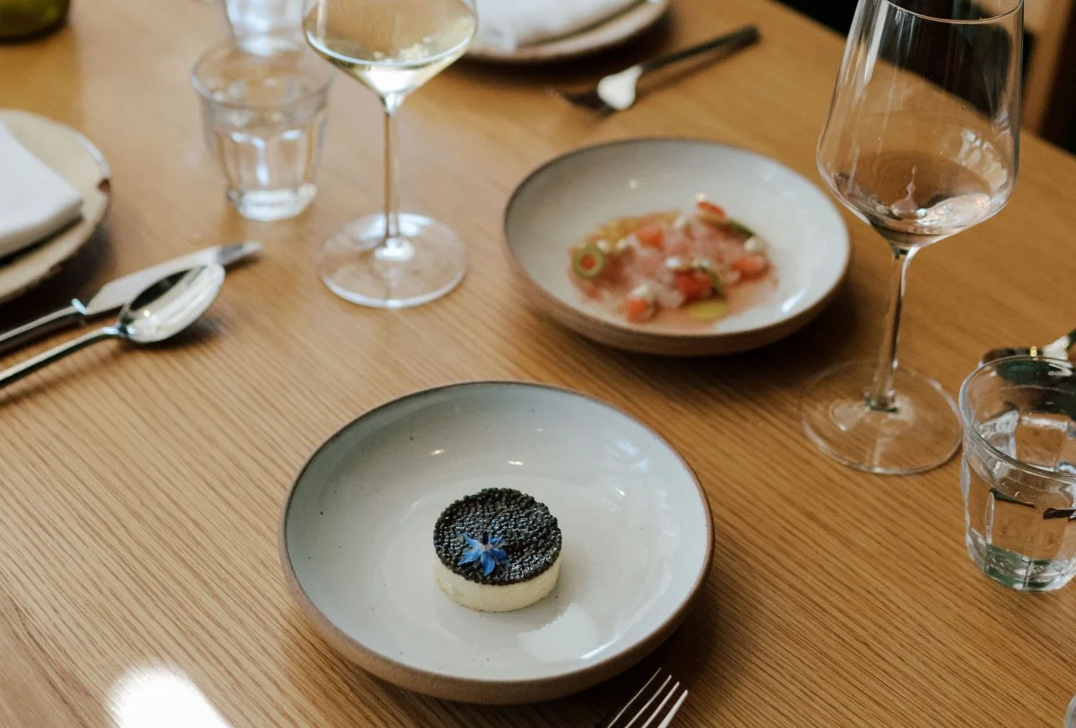 Bar Le Côte | Seafood Tavern in Los Olivos, California