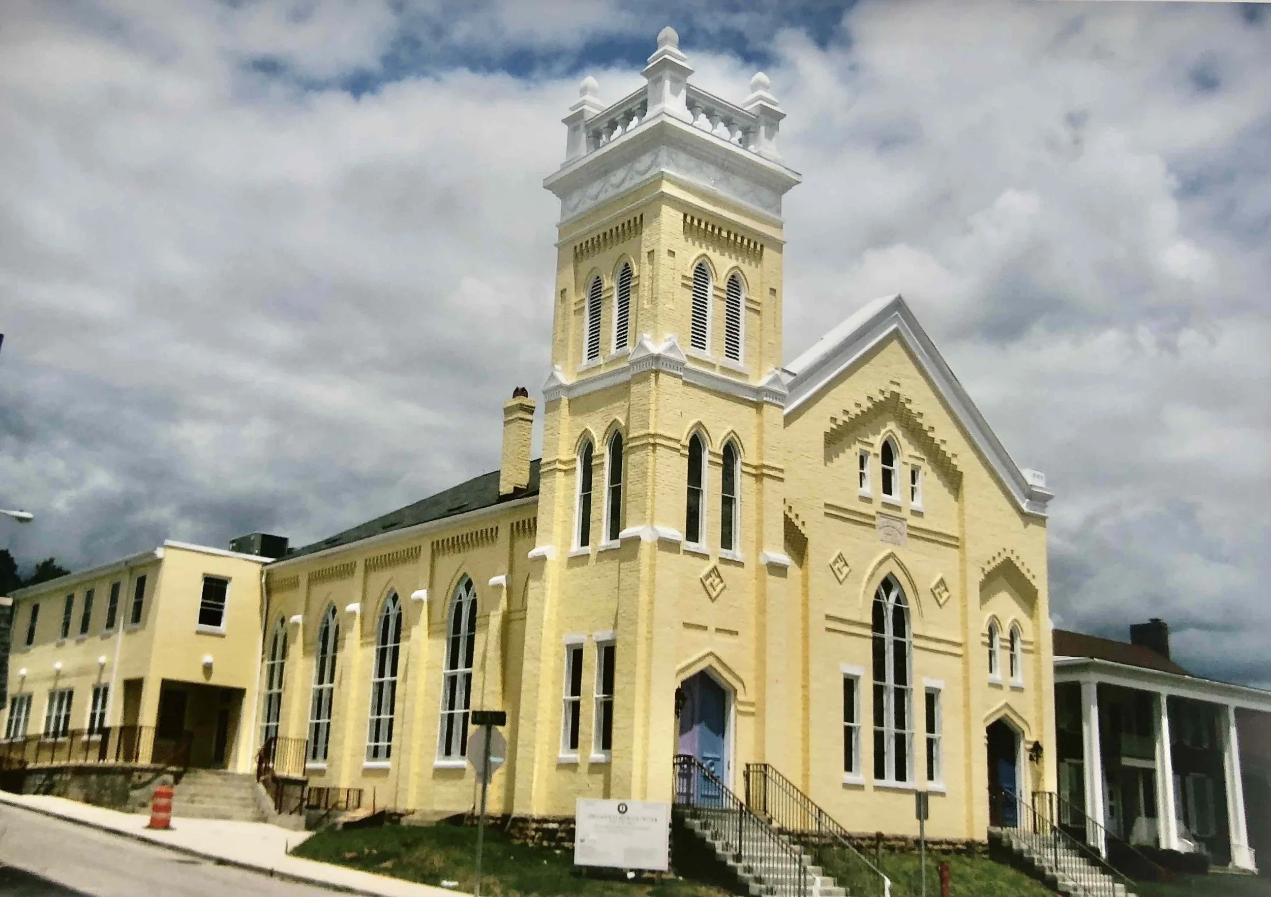 About GRAC — Gateway Regional Arts Center