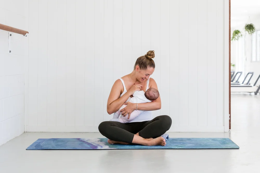 10 minute Awakening Flow with Kat Harding — Noosa Flow