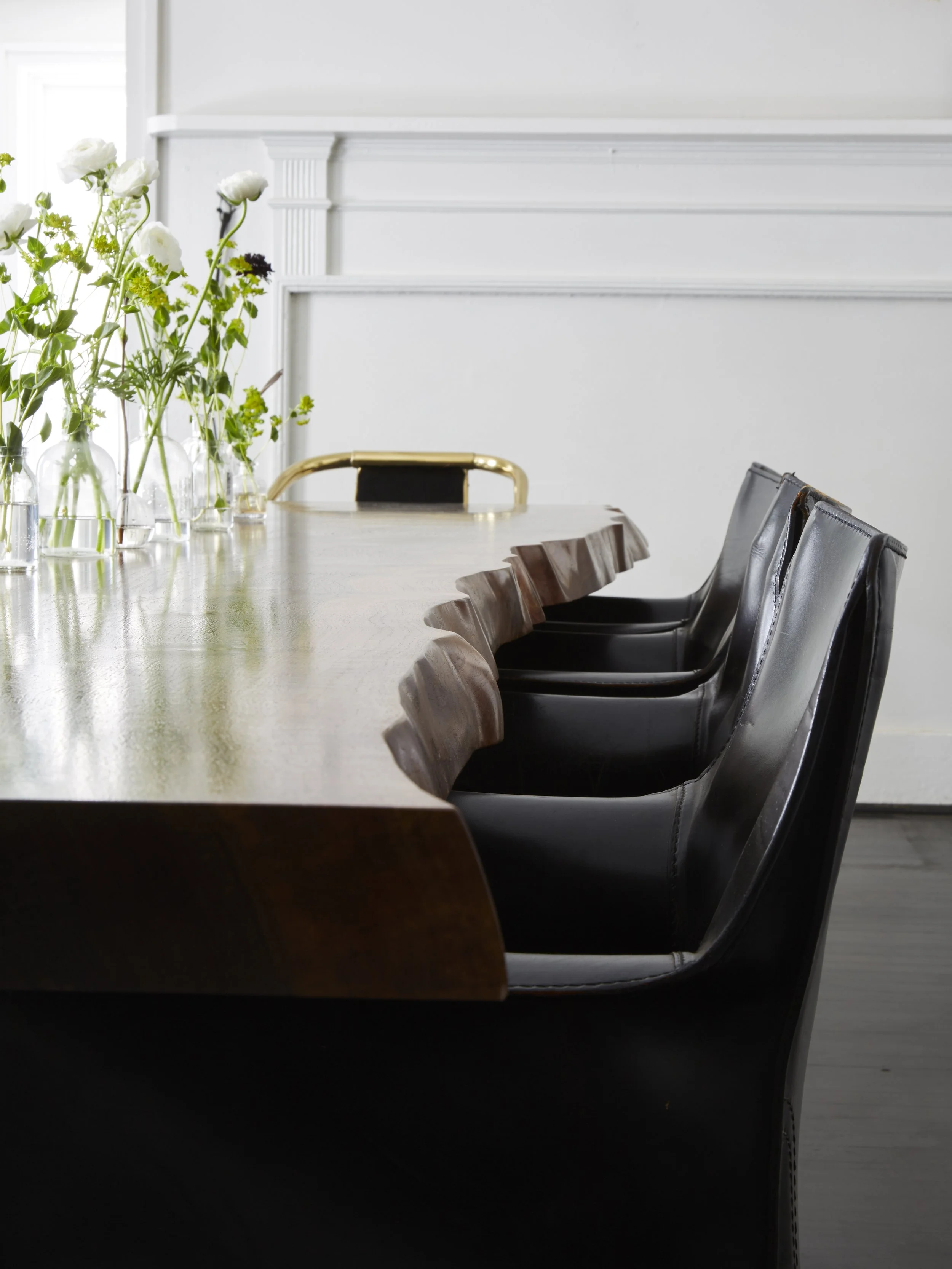 Transcending Trends Through High Contrast Designs — Elaine Santos Design