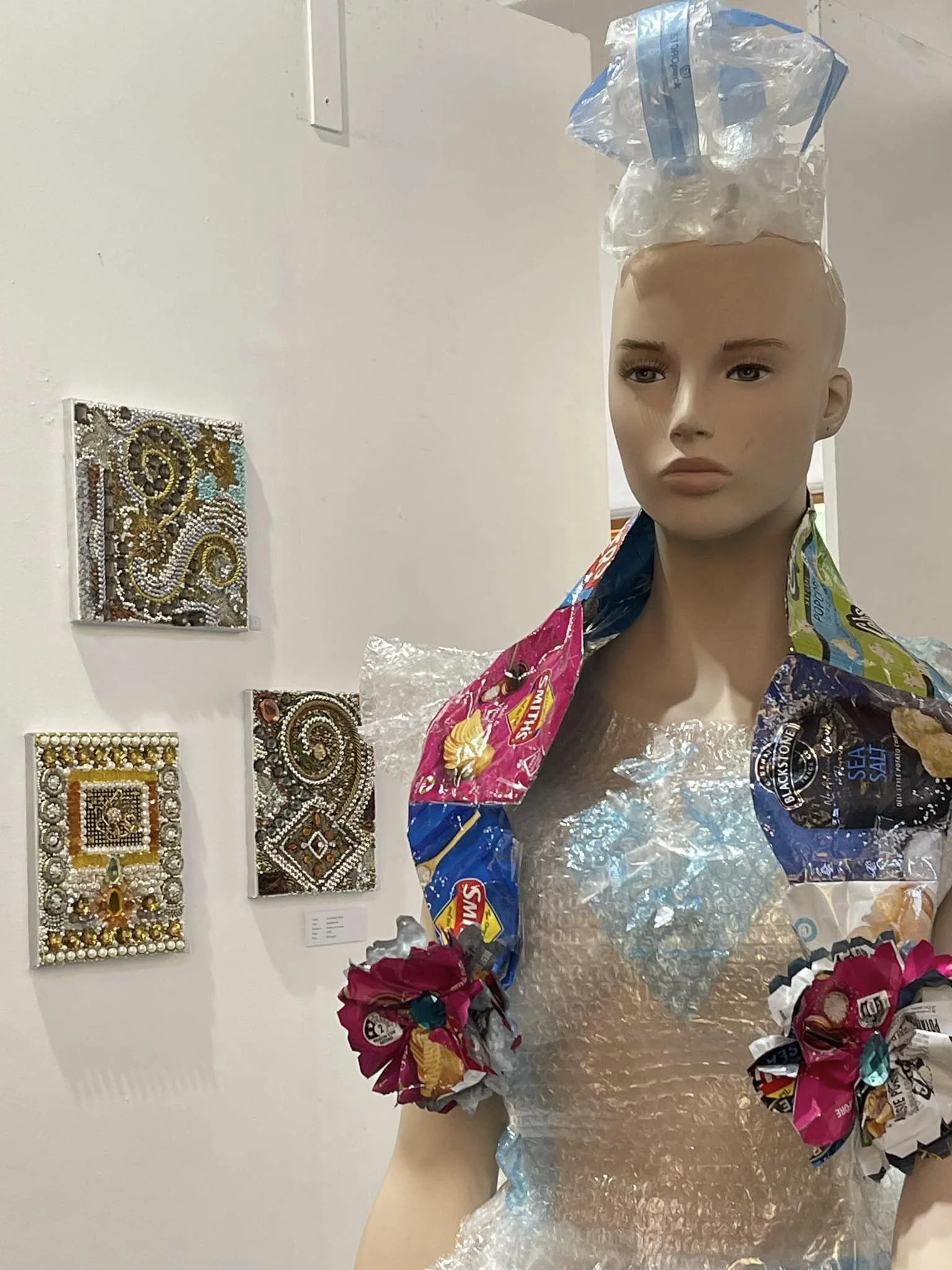 Radius Art Hepburn — Radius