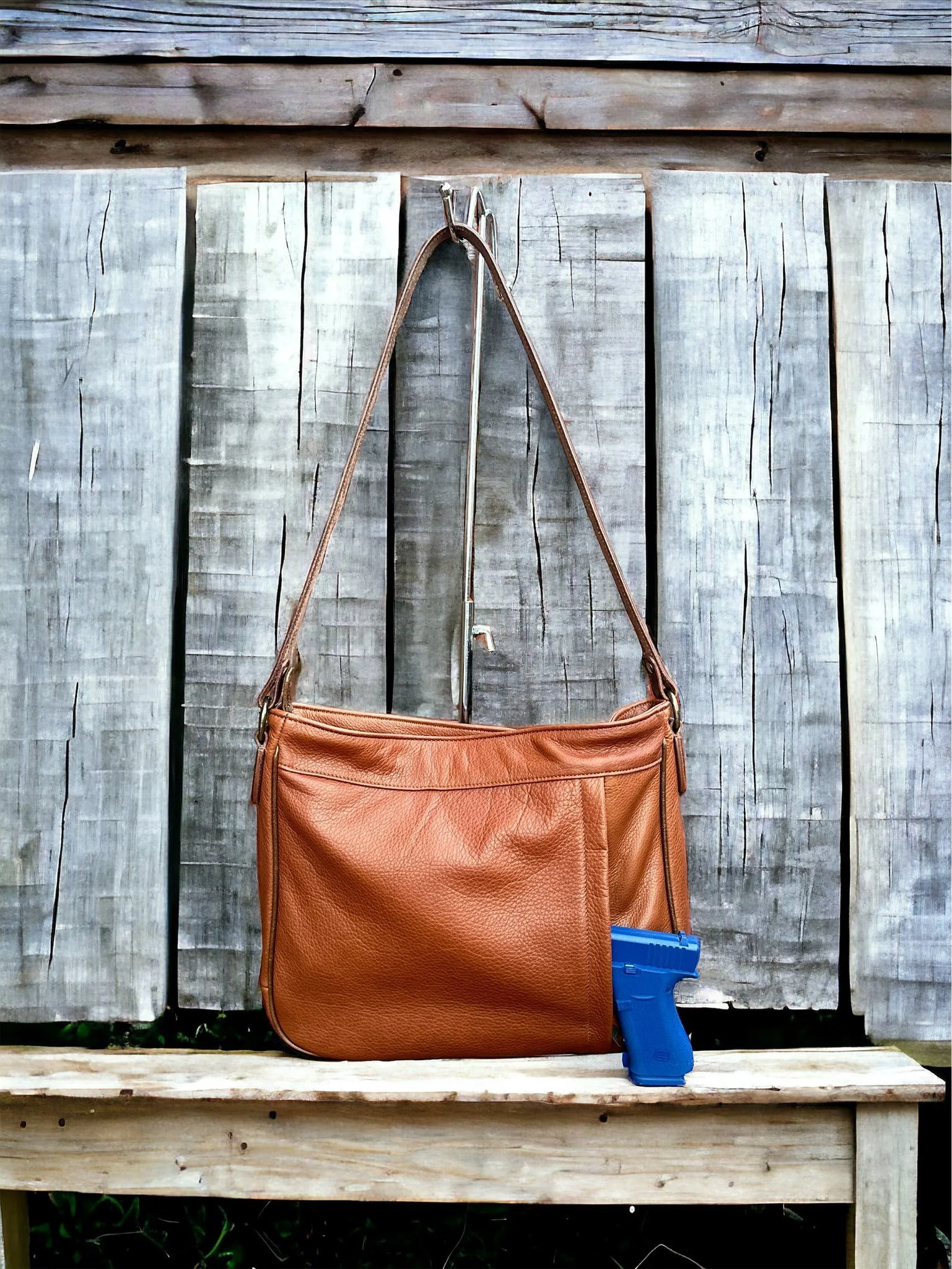 Store 2 — JULIE BAUGHER LEATHER DESIGN