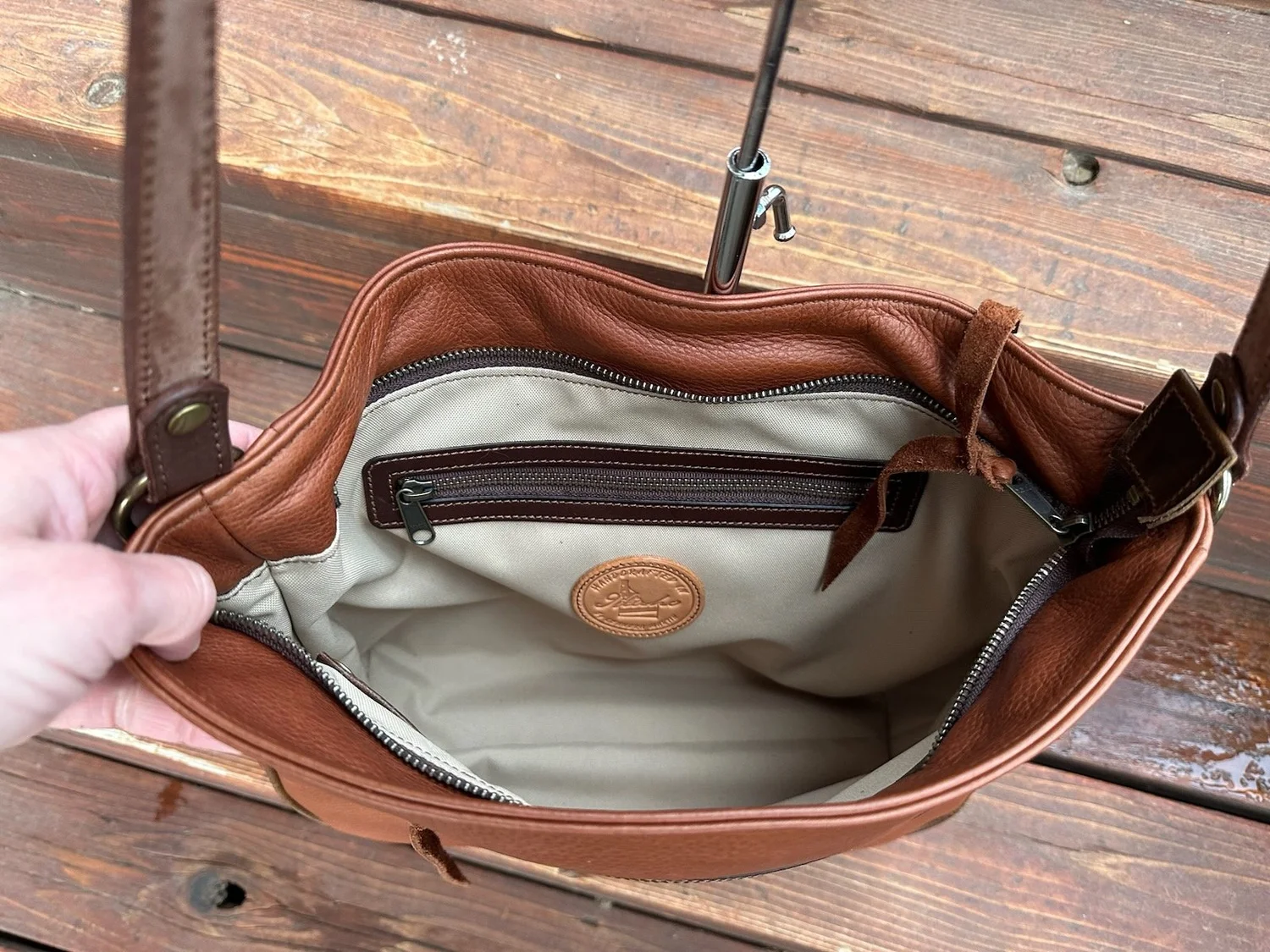 Store 2 — JULIE BAUGHER LEATHER DESIGN