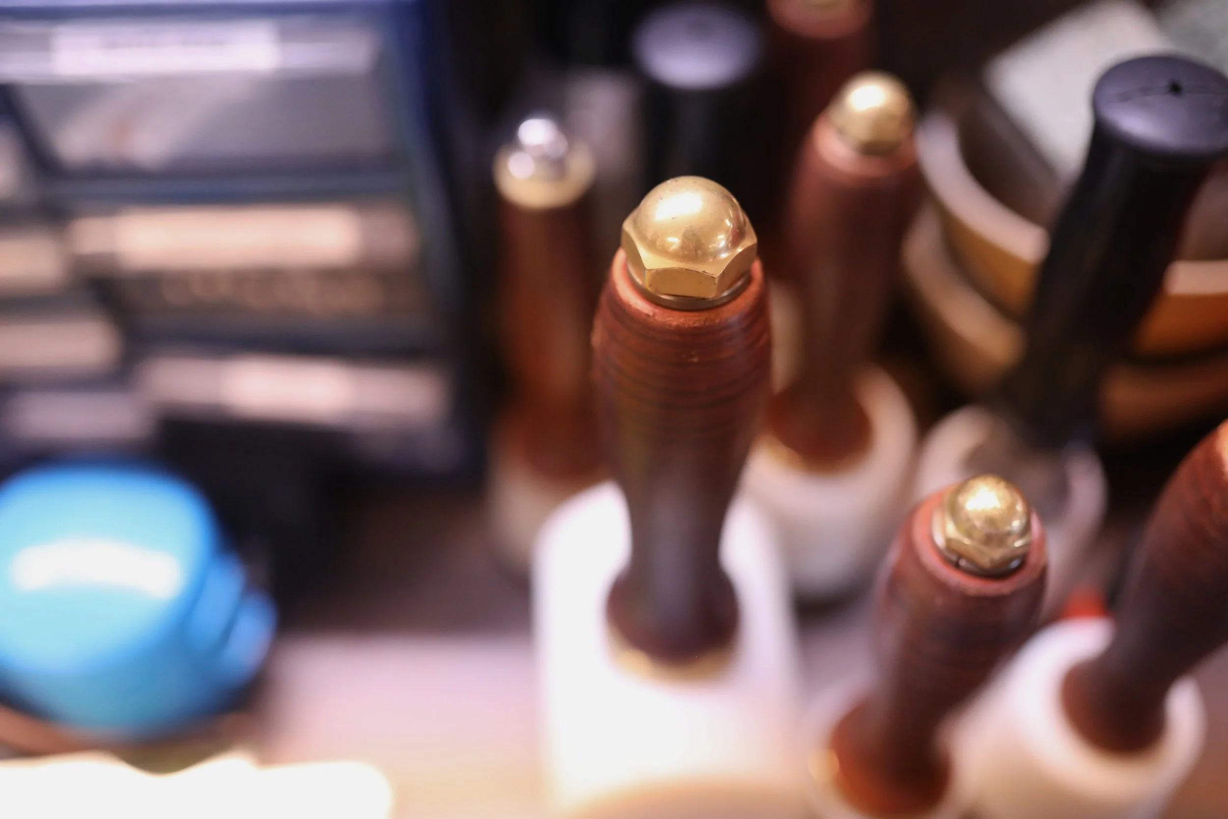 Store 2 — JULIE BAUGHER LEATHER DESIGN