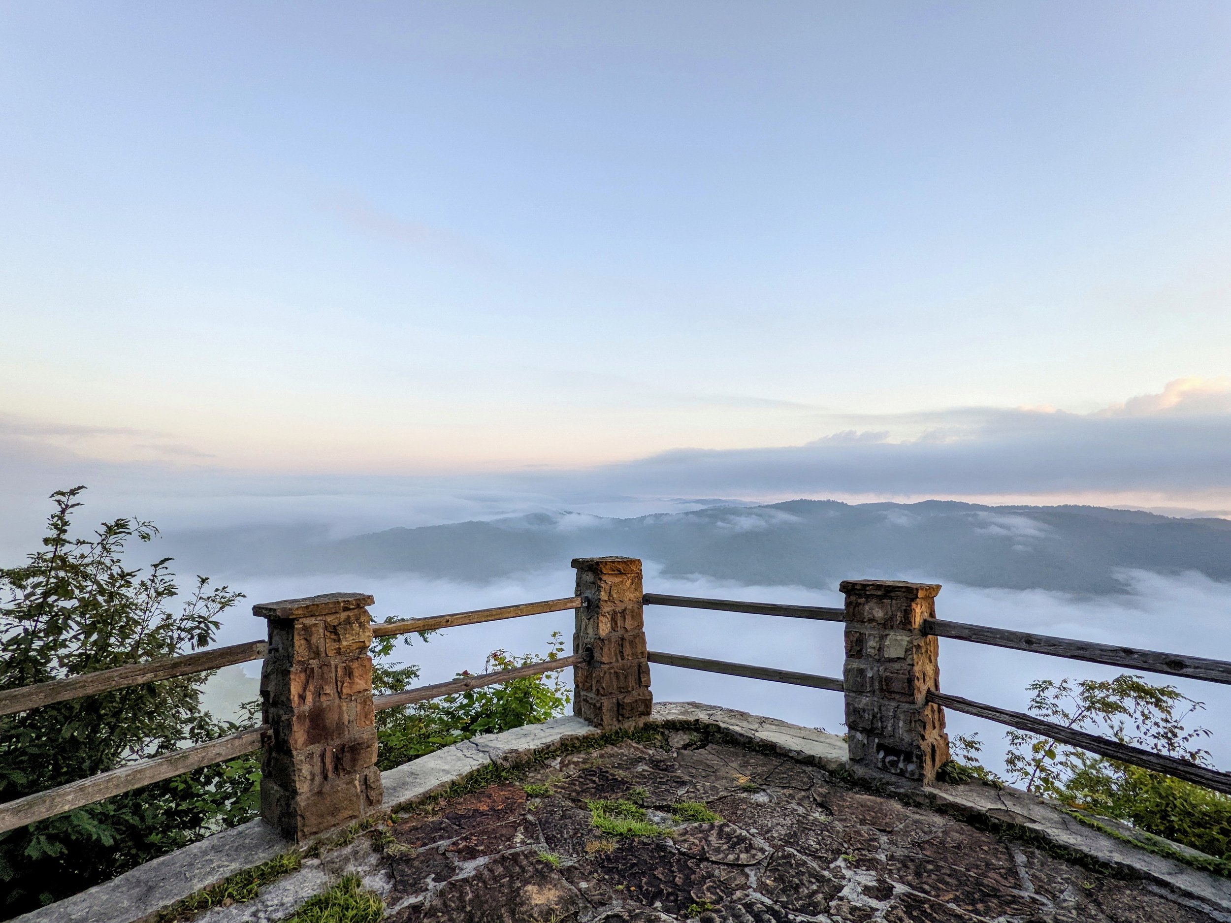 Sunrise at 12 O'Clock Overlook — Kentucky Hiker Project