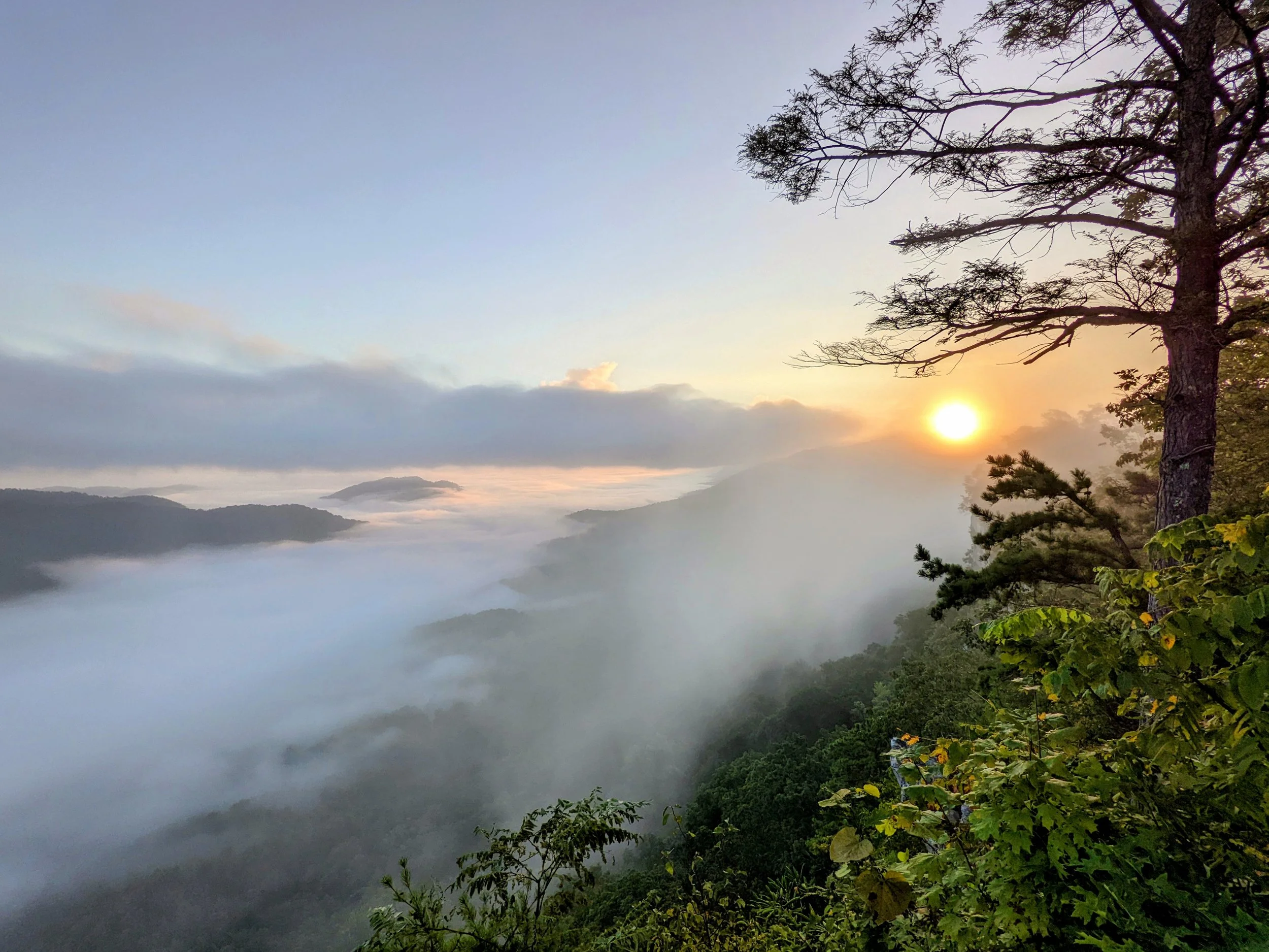 Sunrise at 12 O'Clock Overlook — Kentucky Hiker Project