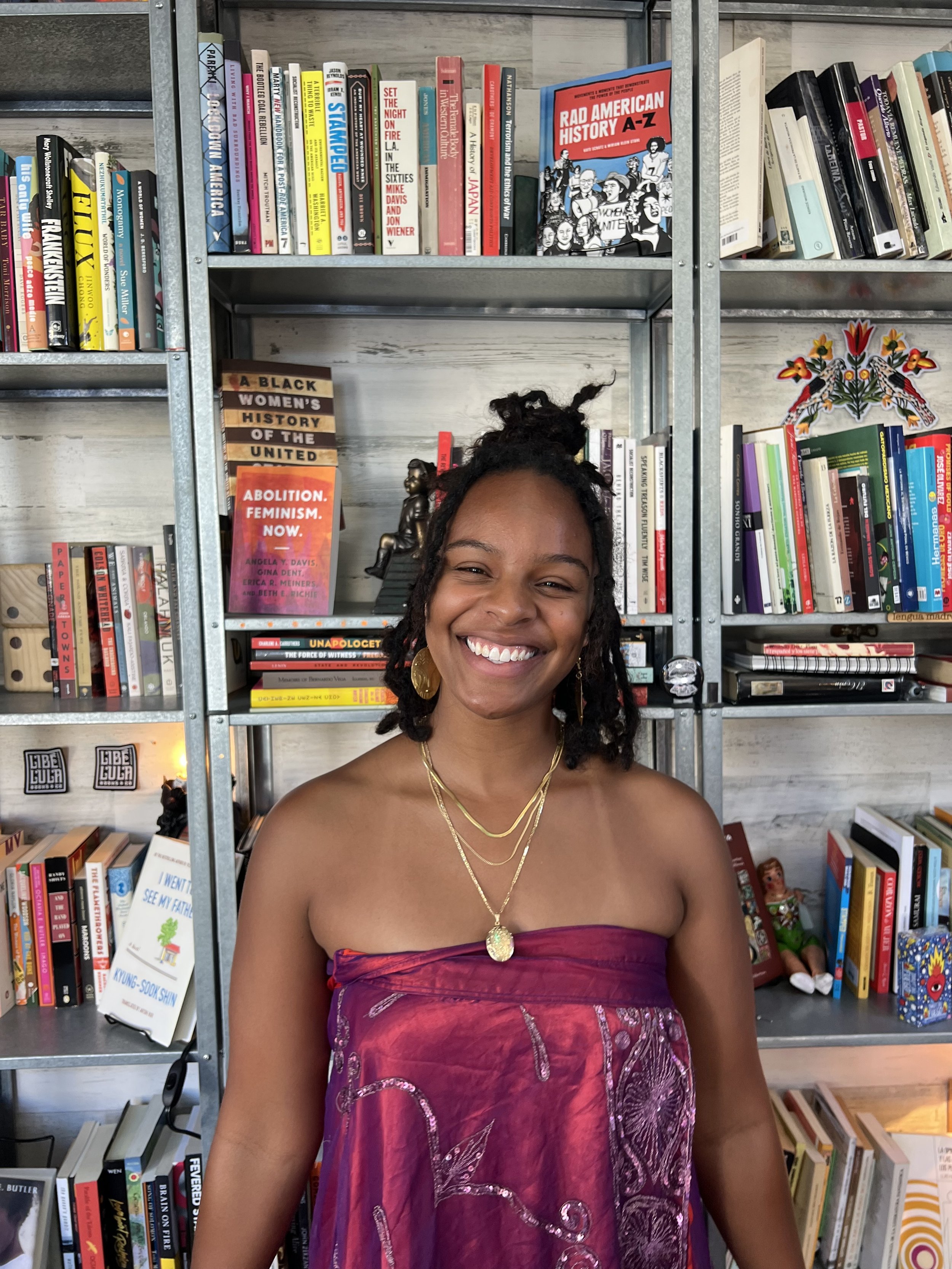 Meet + Book — Hella Good Therapy