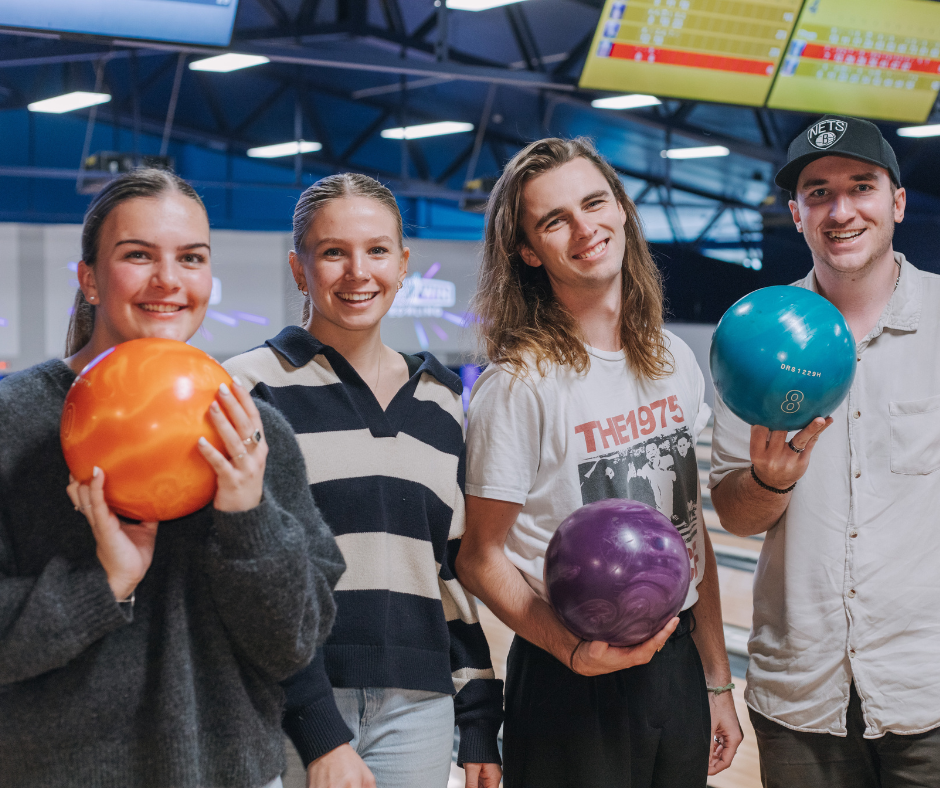 🎳 Play2Win Bowling | Best Bowling Alley for Family Fun & Parties Near ...
