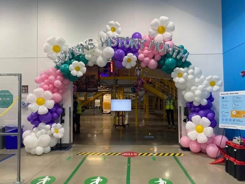 Timeless, classic, spiral balloon arches in Metro Detroit area with Top ...