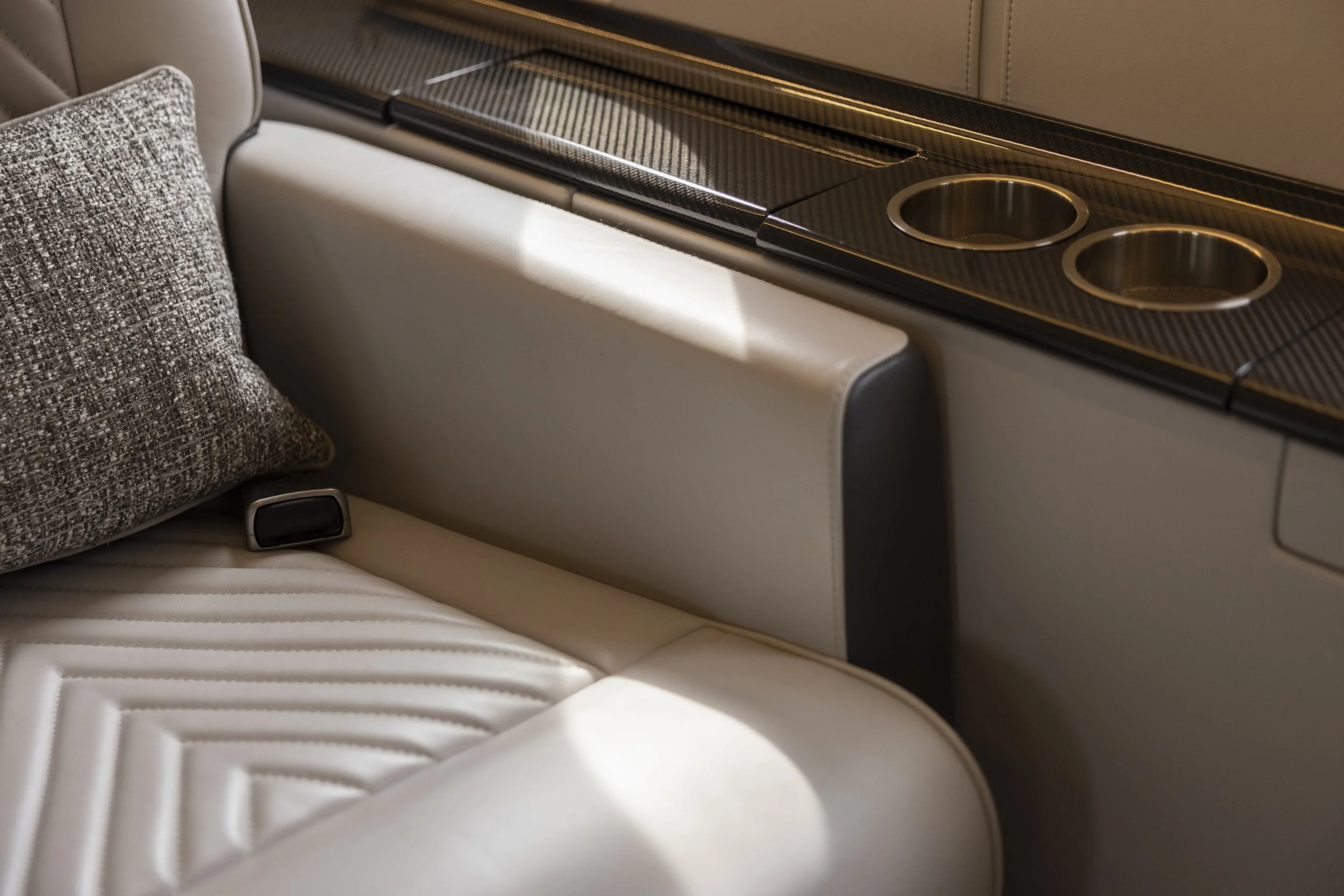 BESPOKE PRIVATE JET CHARTER — JUSTJET | The Bespoke Private Jet Broker